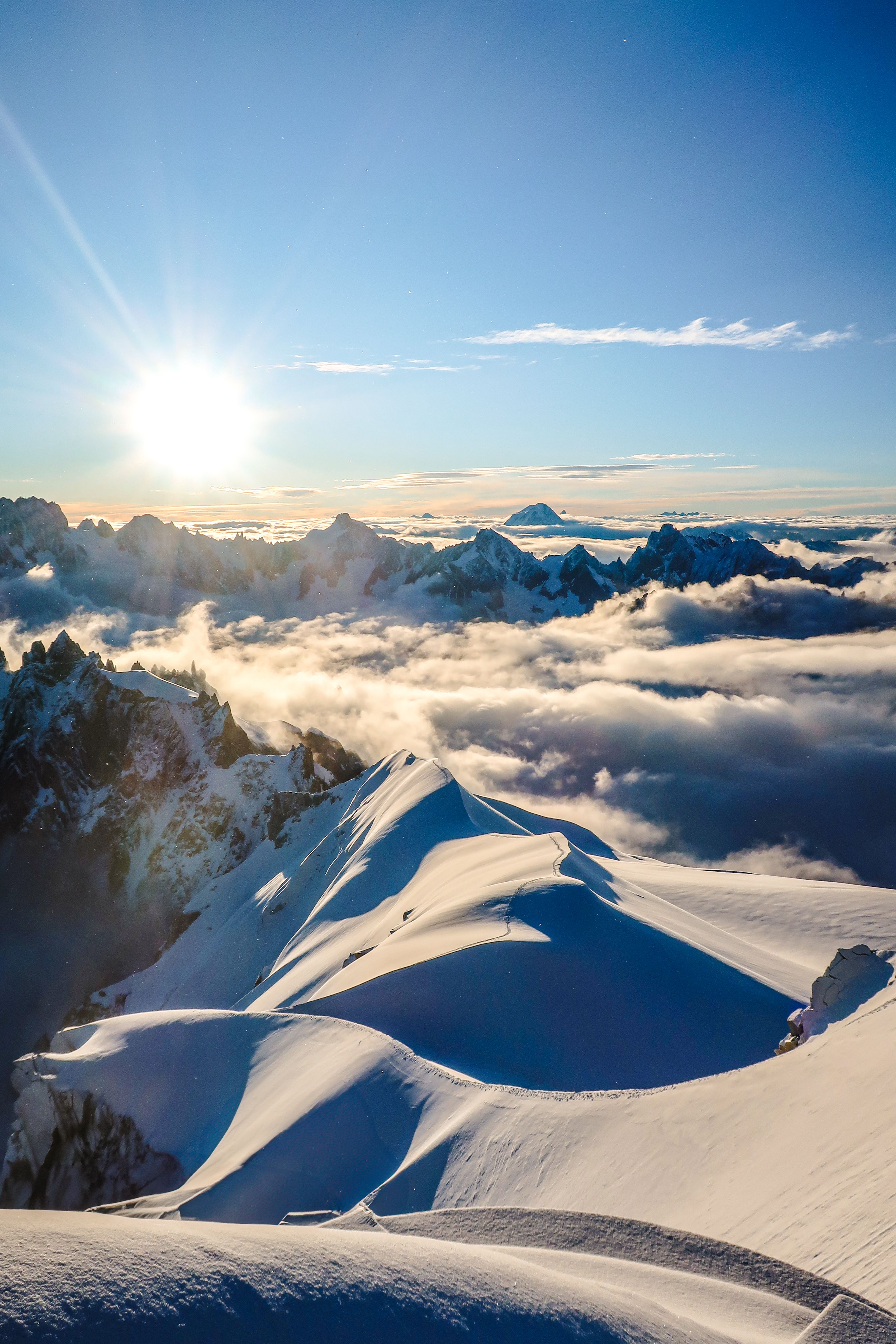 Stunning Sunset Over Chamonix-Mont-Blanc Peaks · Free Stock Photo