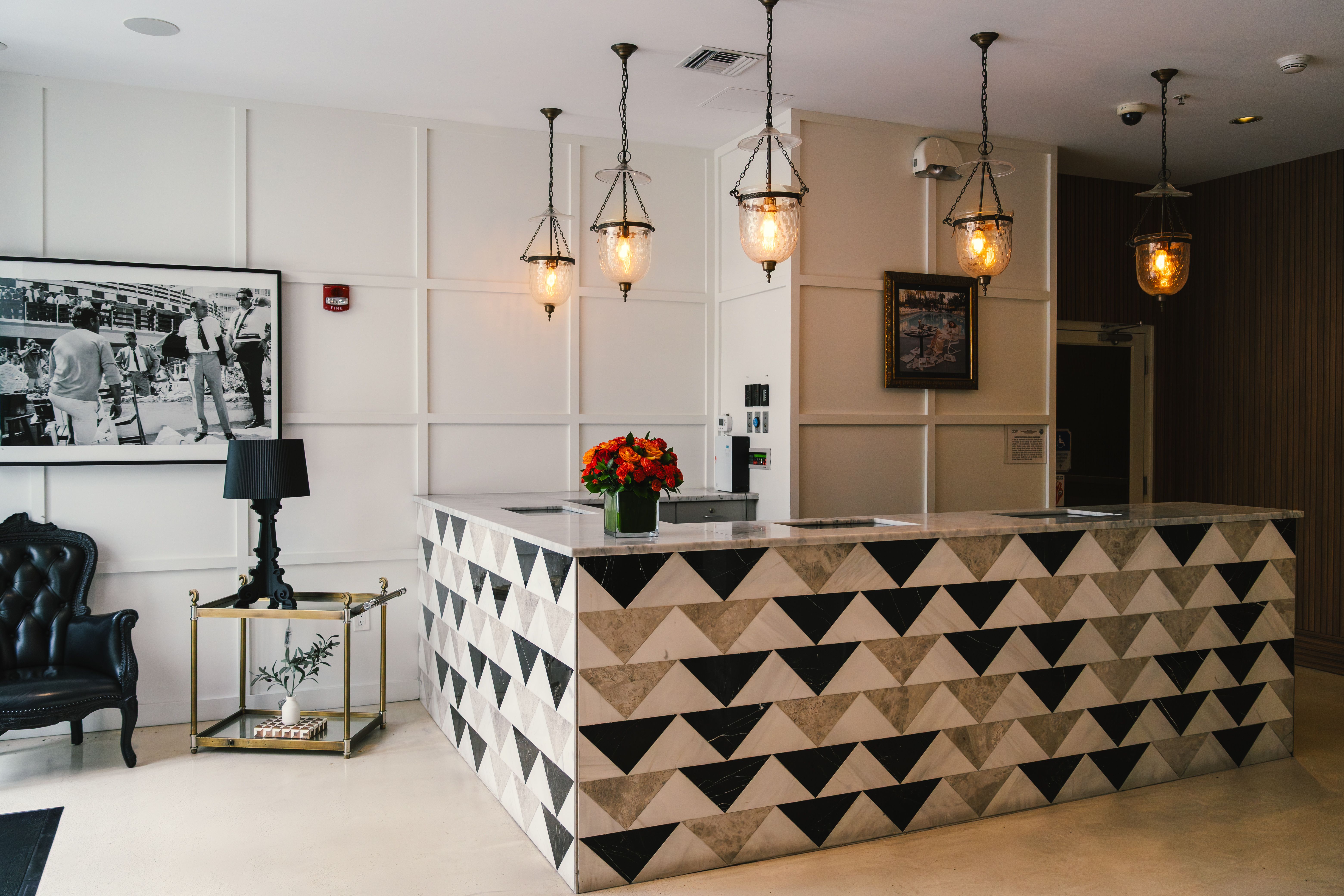 Chic Miami Beach Hotel Reception Interior · Free Stock Photo