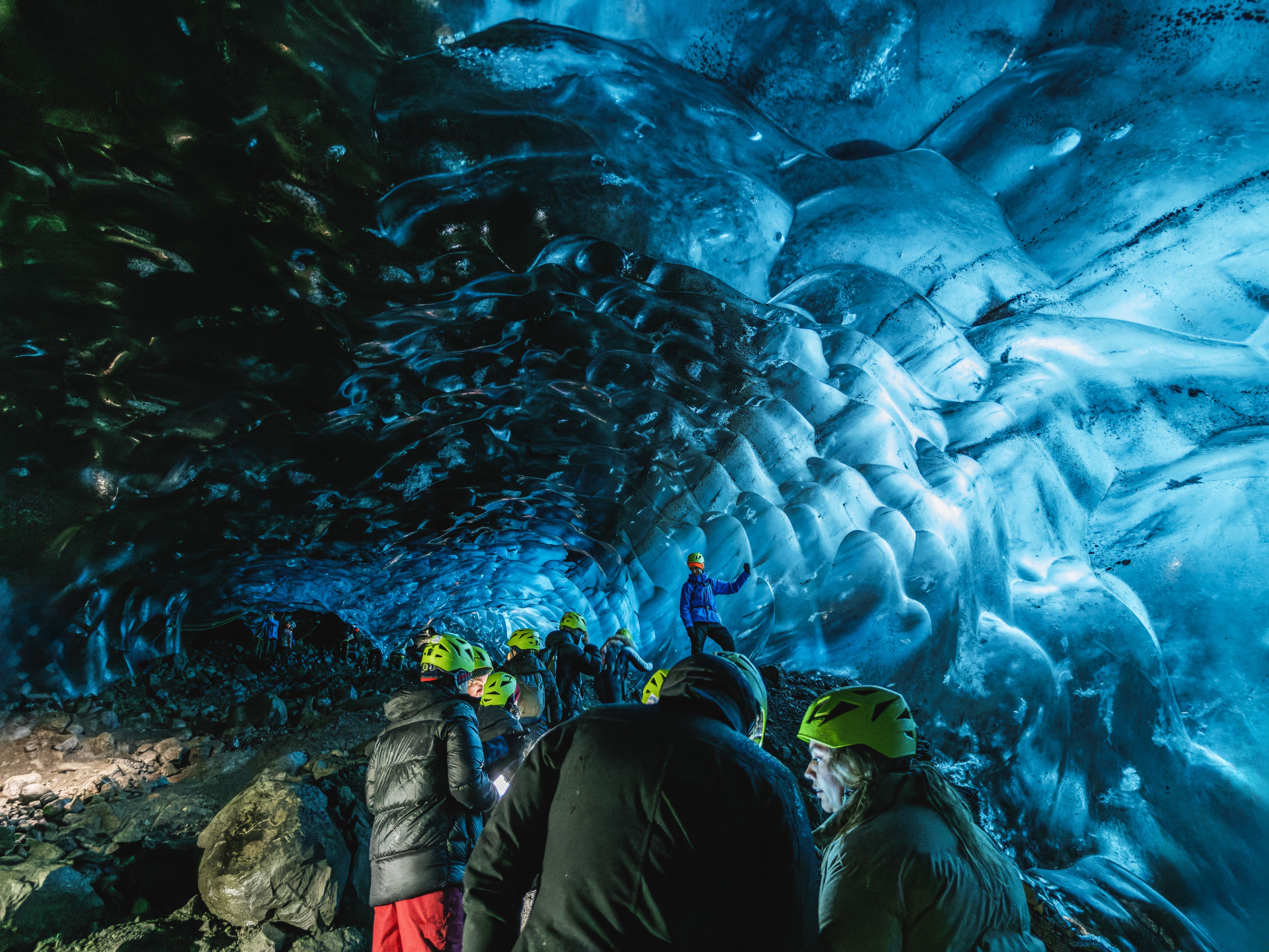 People In Cave Photos, Download The BEST Free People In Cave Stock ...