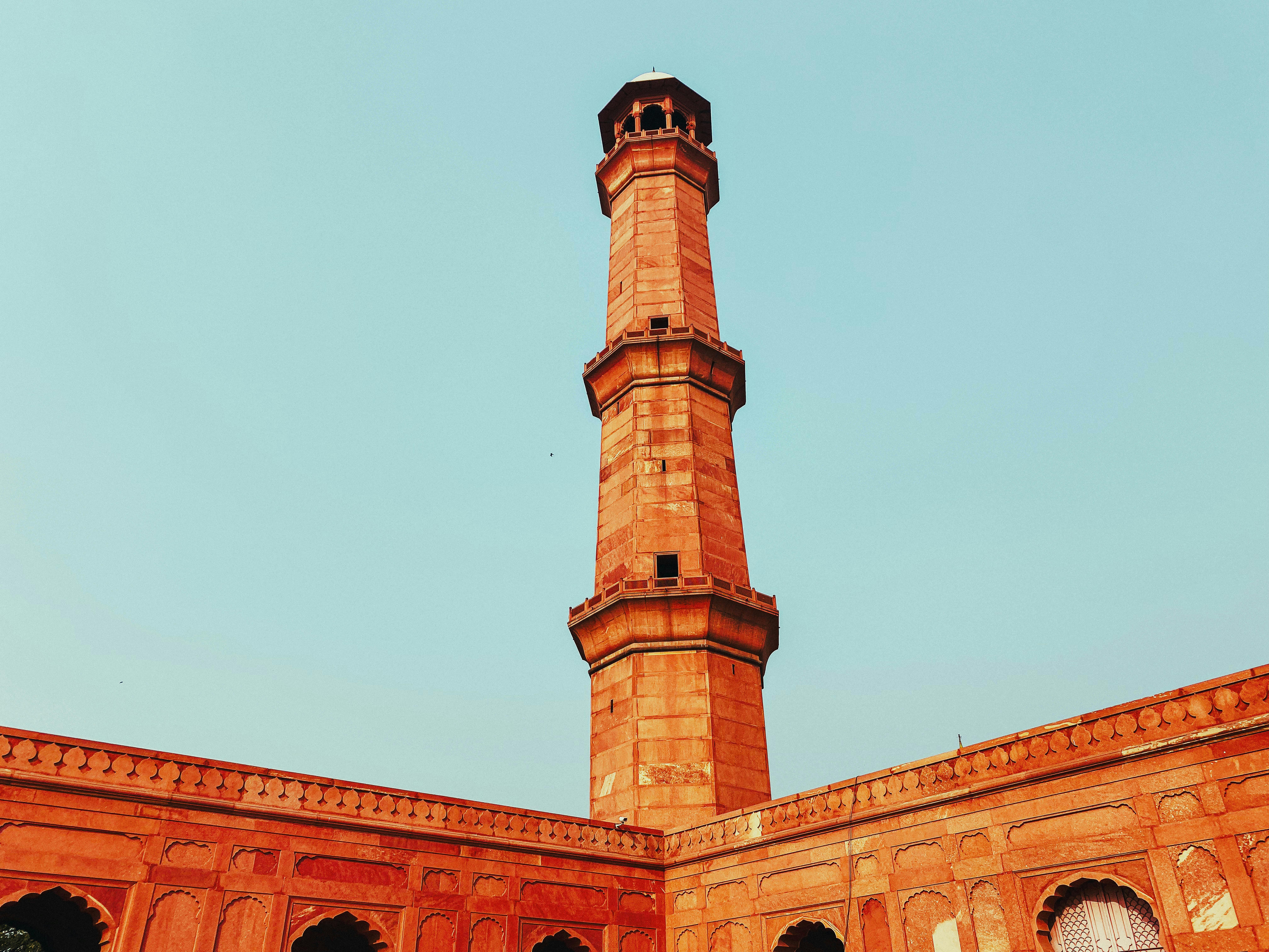 Majestic Minaret of Badshahi Mosque, Lahore · Free Stock Photo