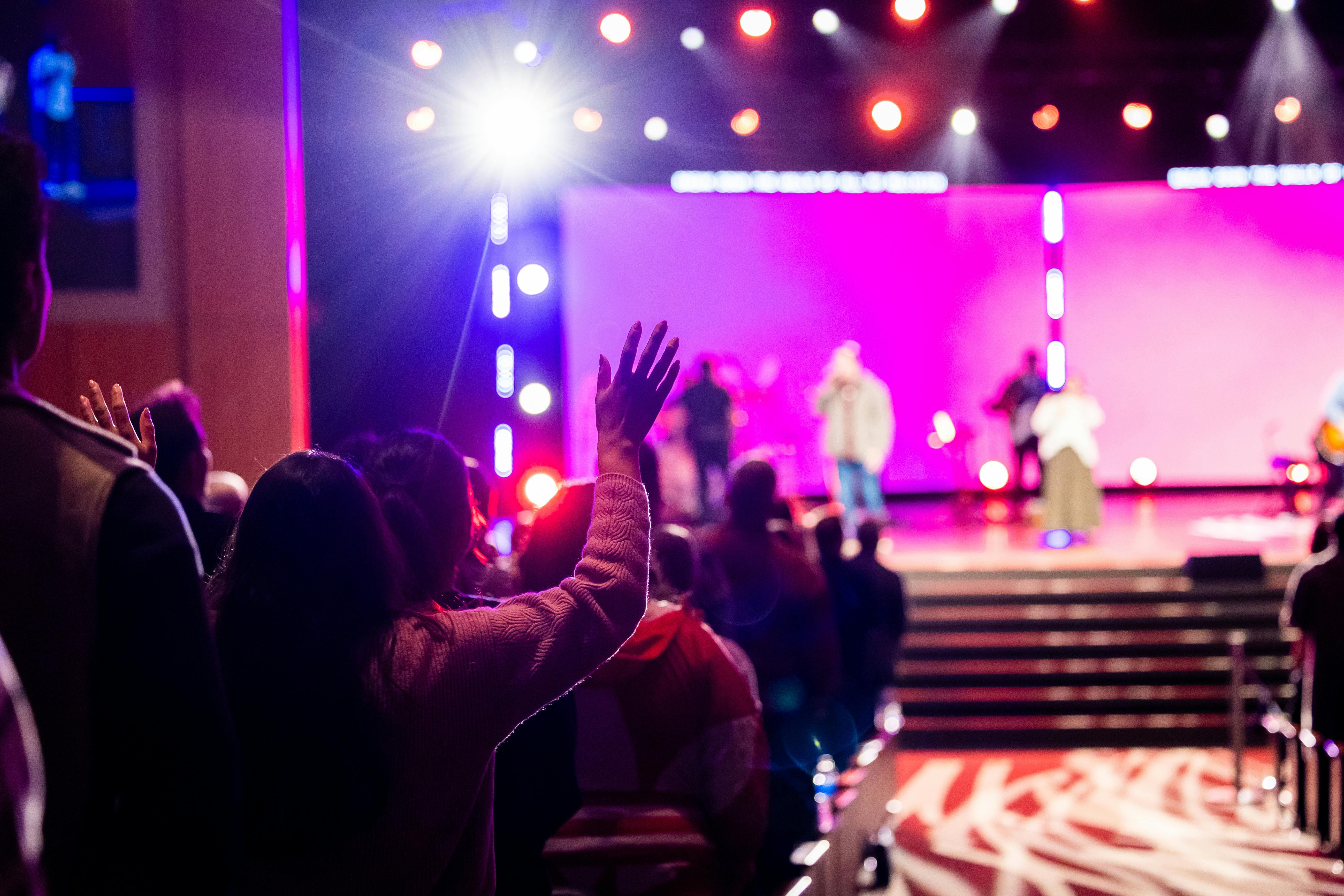 Cele mai bune 400.000+ fotografii cu tema Saja-boys-sing-golden-kpop ...