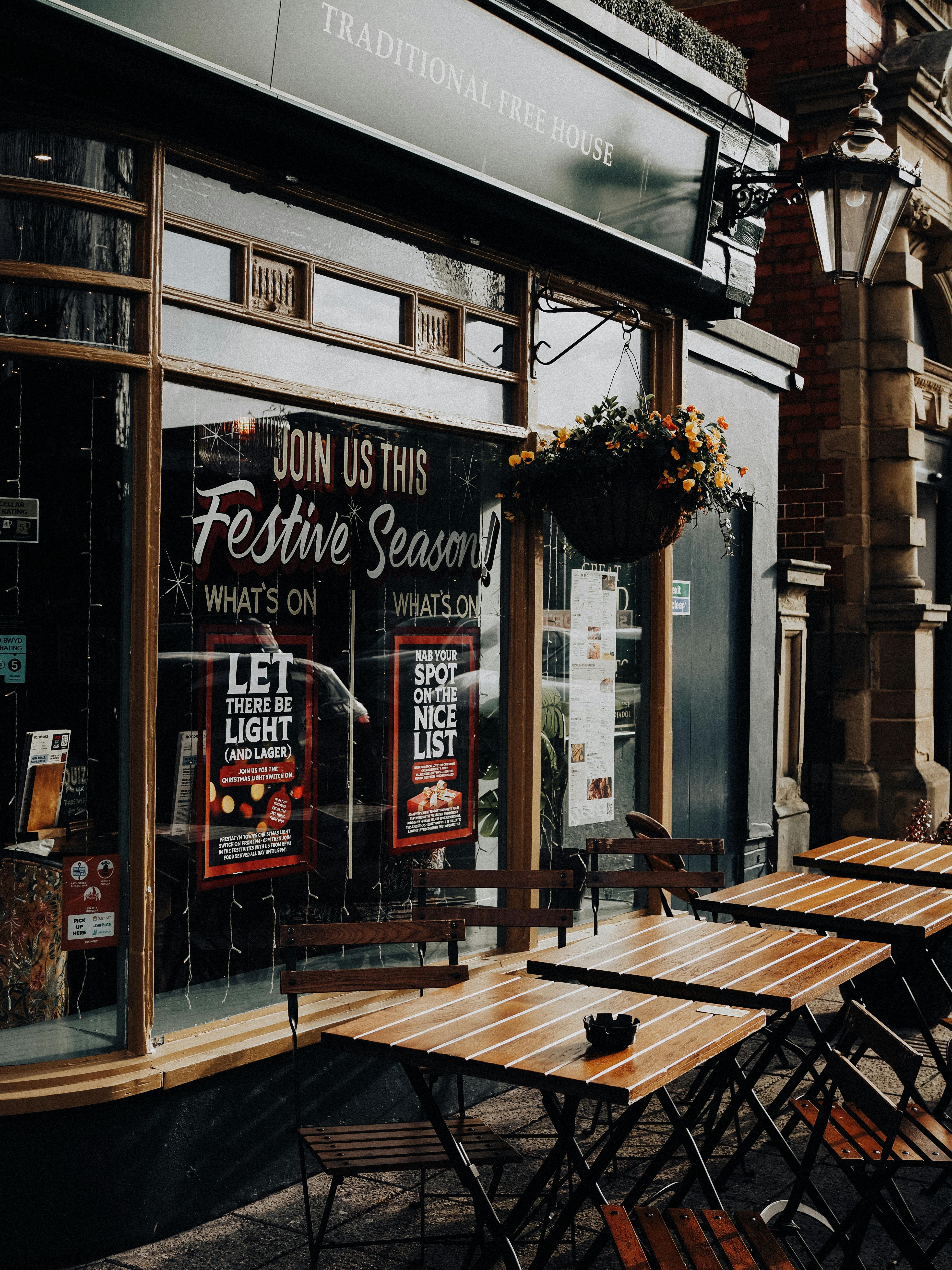Cozy Outdoor Pub Seating at Festive Season · Free Stock Photo