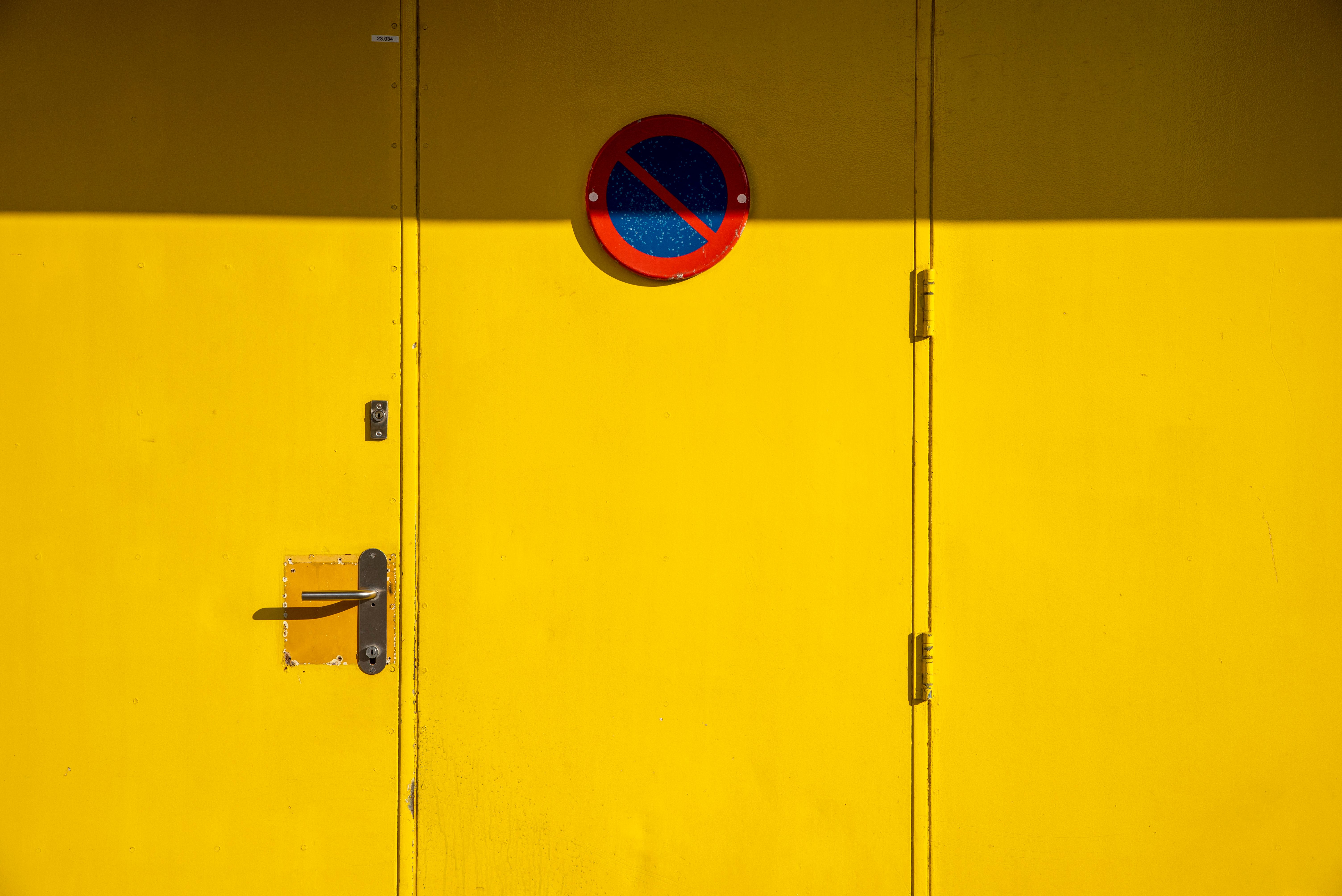 No Entry Sign Minimal Photos, Download The BEST Free No Entry Sign ...