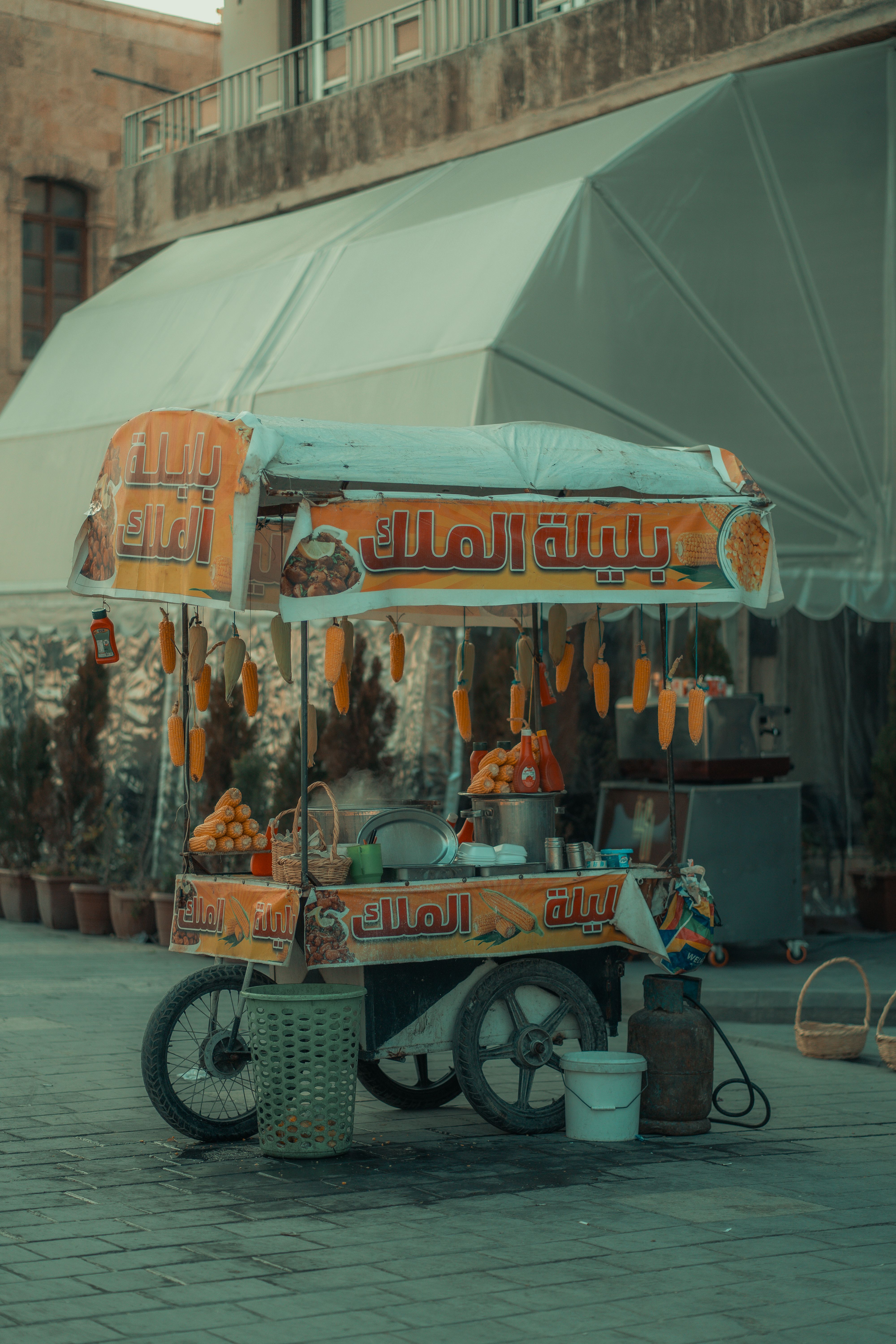 Vibrant Middle Eastern Street Food Cart · Free Stock Photo