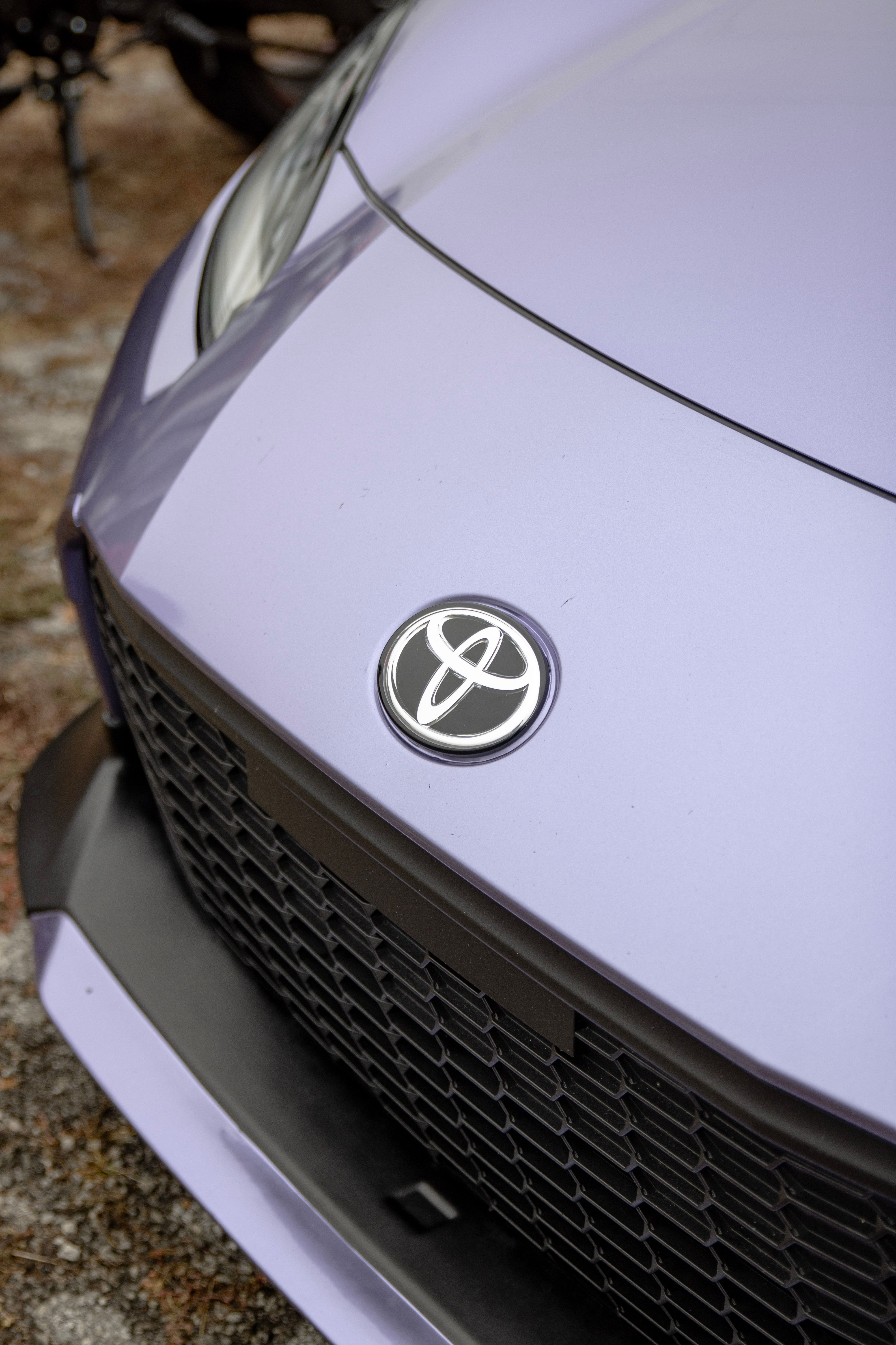 Close-up of a Purple Toyota GR86 Front Badge · Free Stock Photo