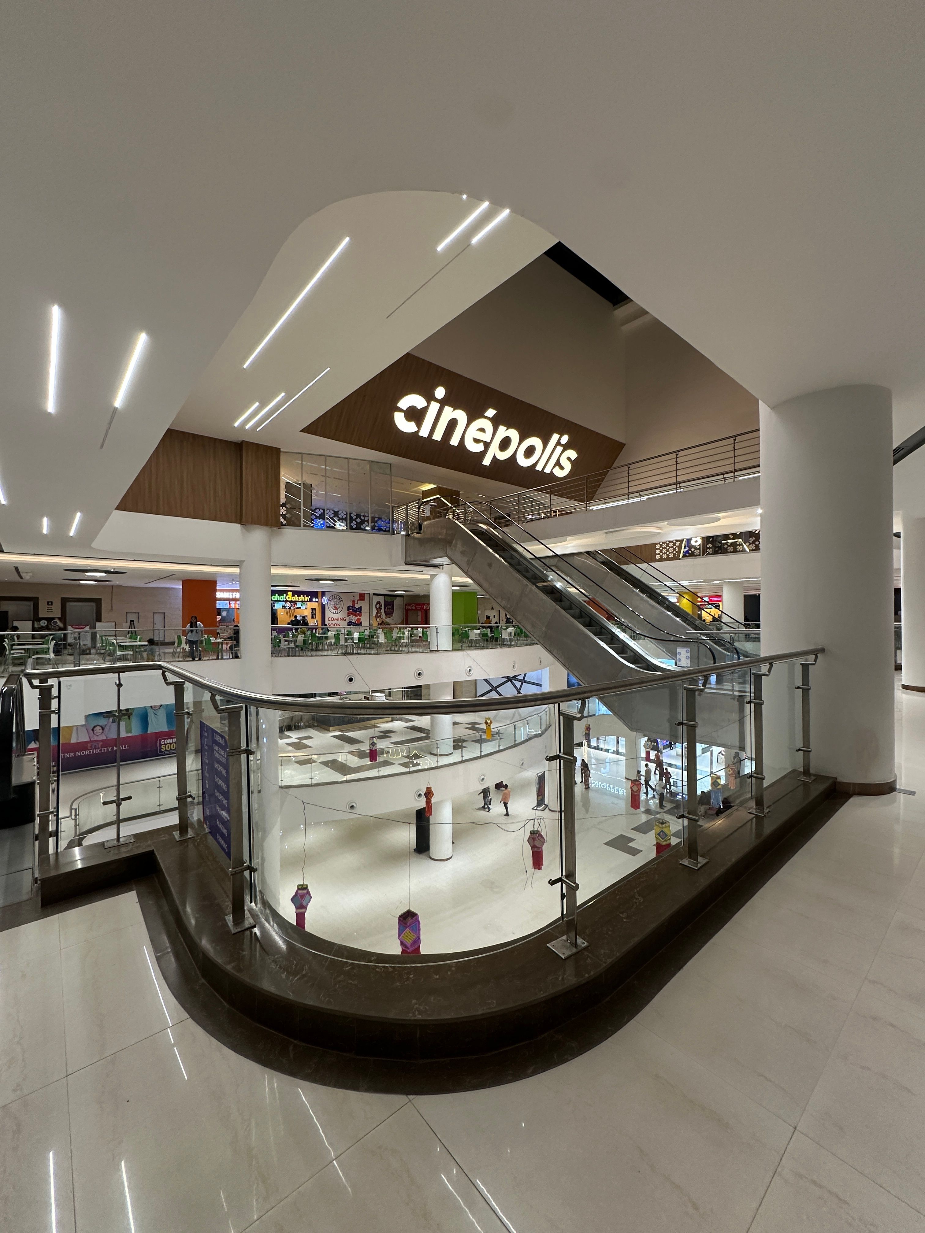 Cinépolis in Modern Shopping Mall Interior · Free Stock Photo