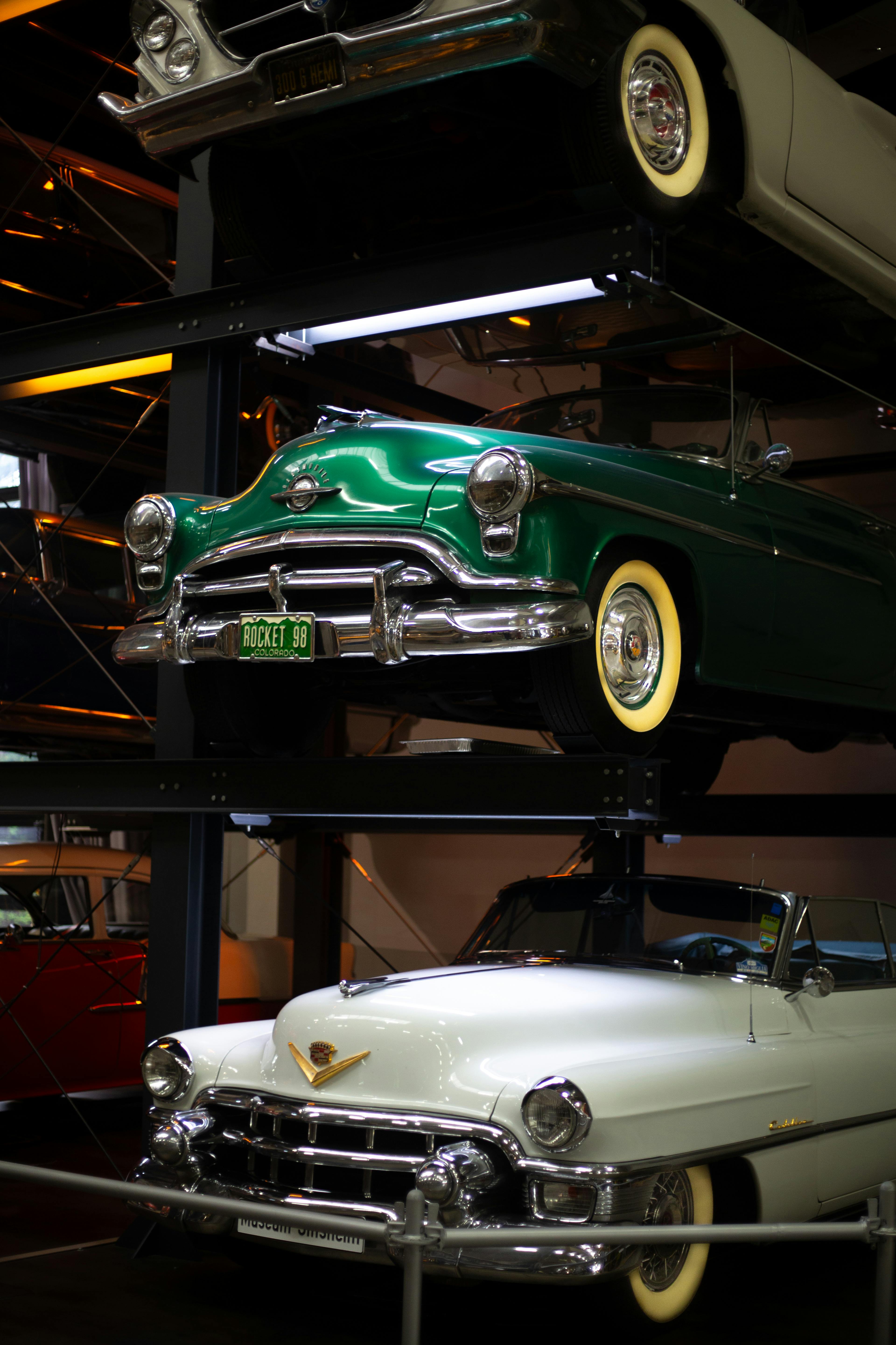 Classic Car Display Featuring Vintage Models · Free Stock Photo