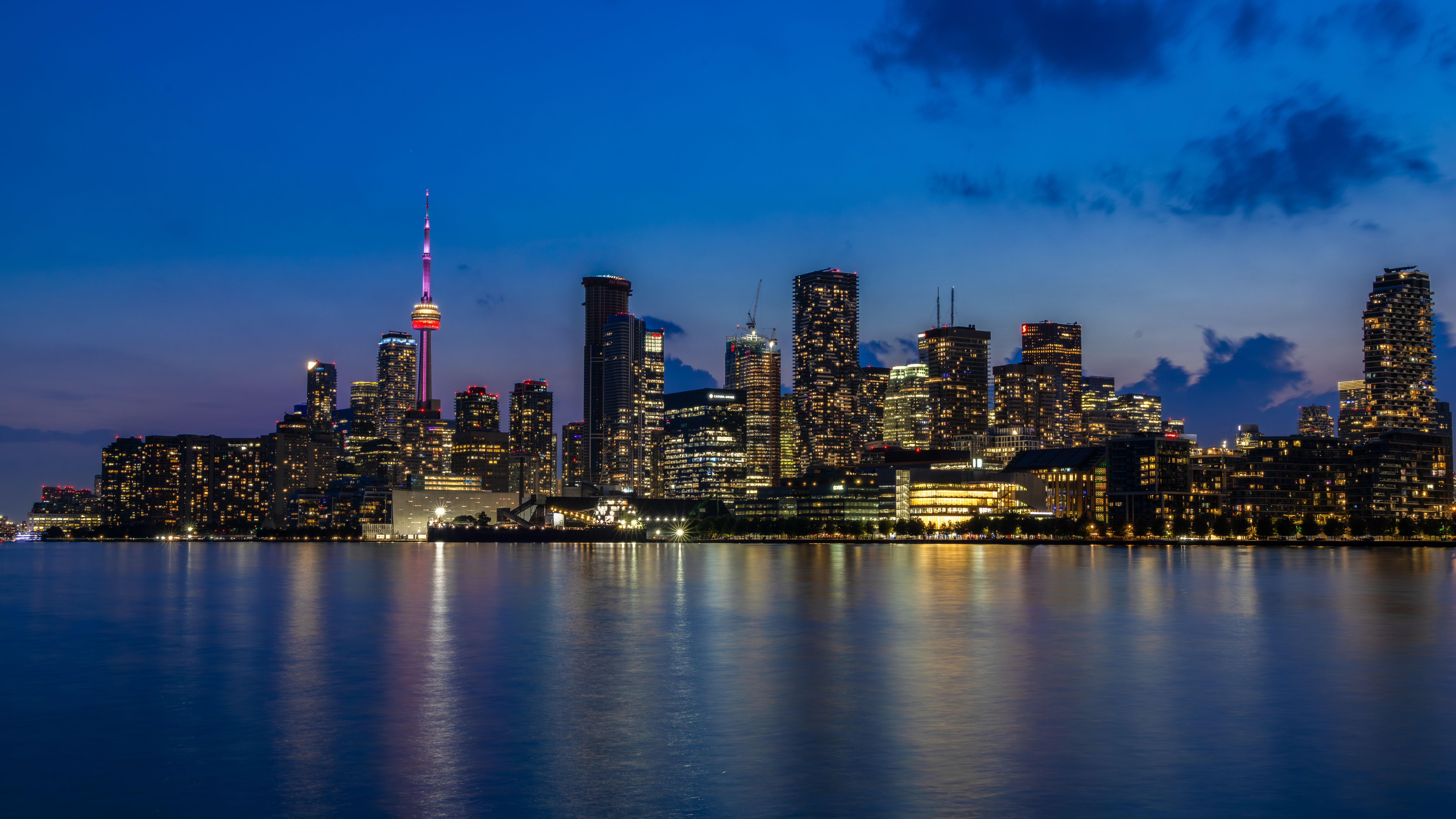 Stunning Night View of Toronto Skyline · Free Stock Photo