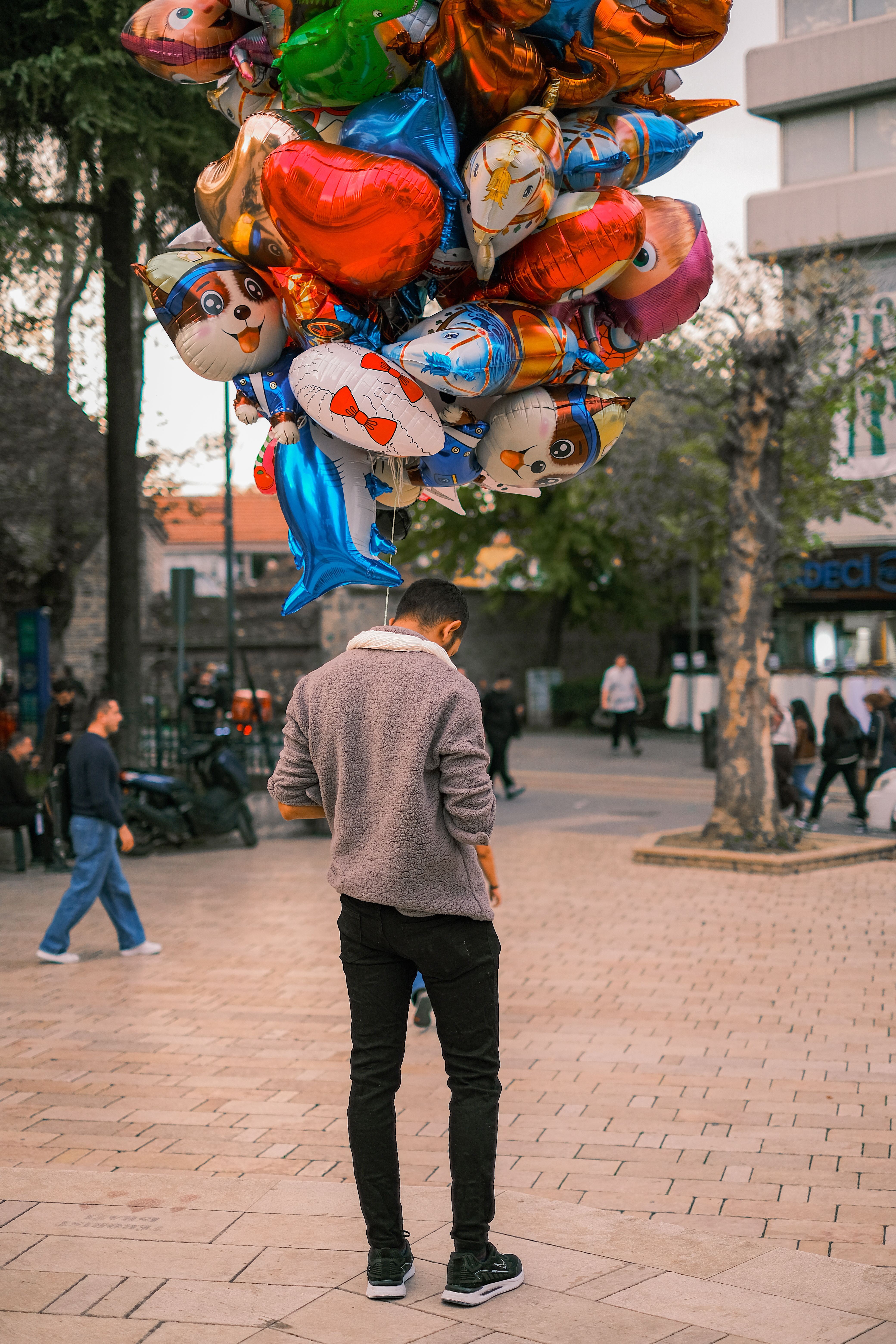 Cartoon Balloons Photos, Download The BEST Free Cartoon Balloons Stock ...