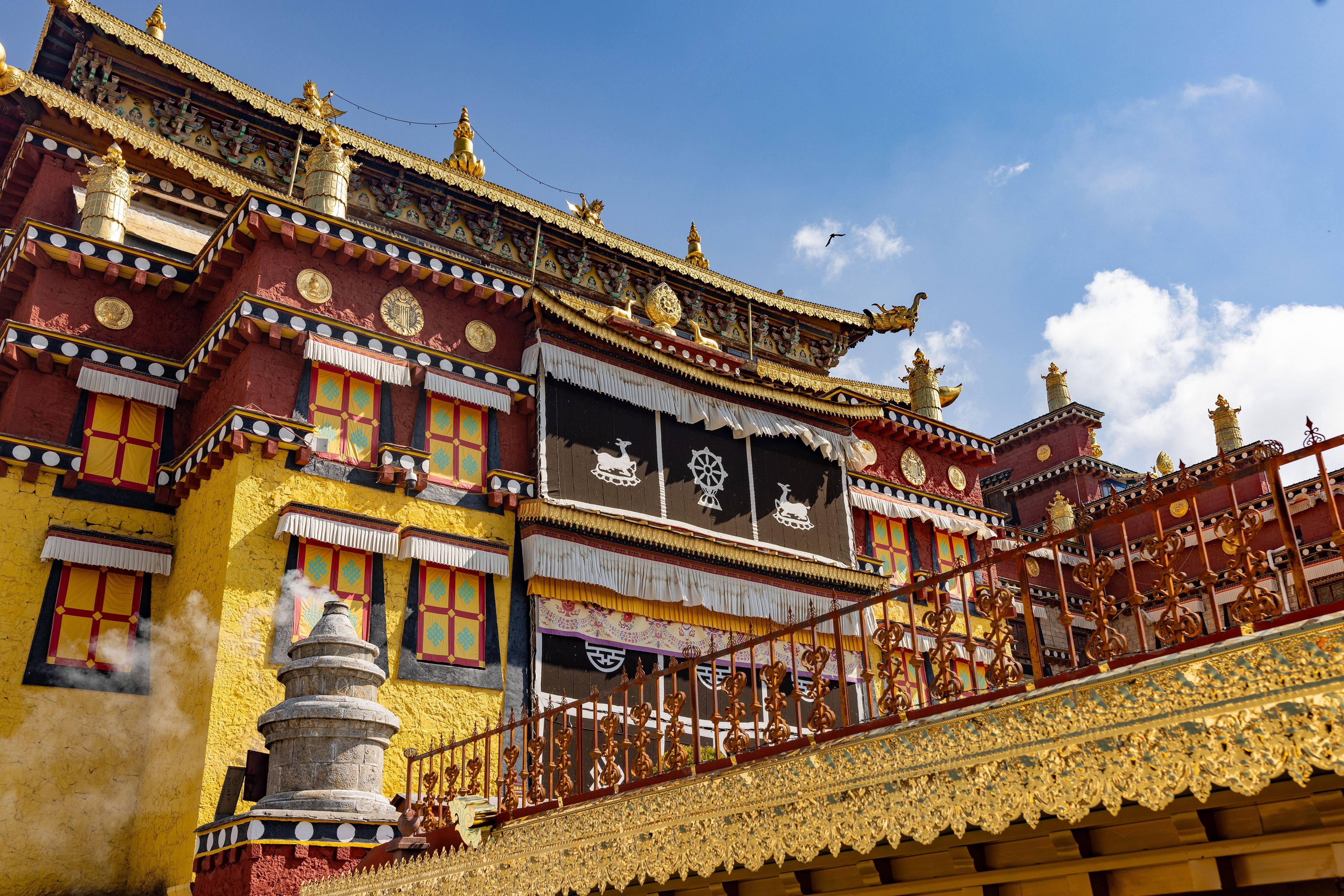 Stunning Architectural Detail of Tibetan Monastery · Free Stock Photo