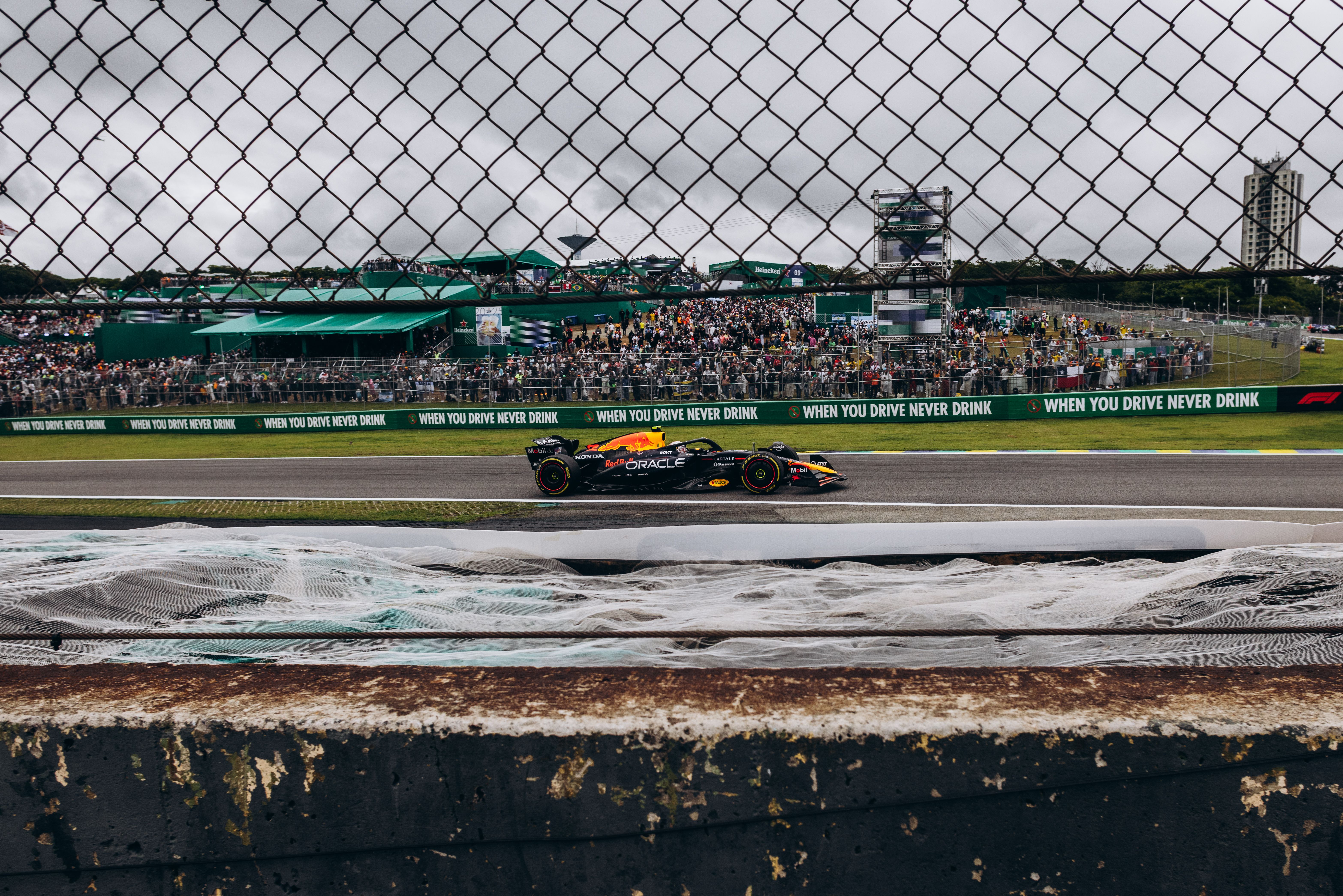 Fast Formula 1 Car Racing at Interlagos Circuit · Free Stock Photo