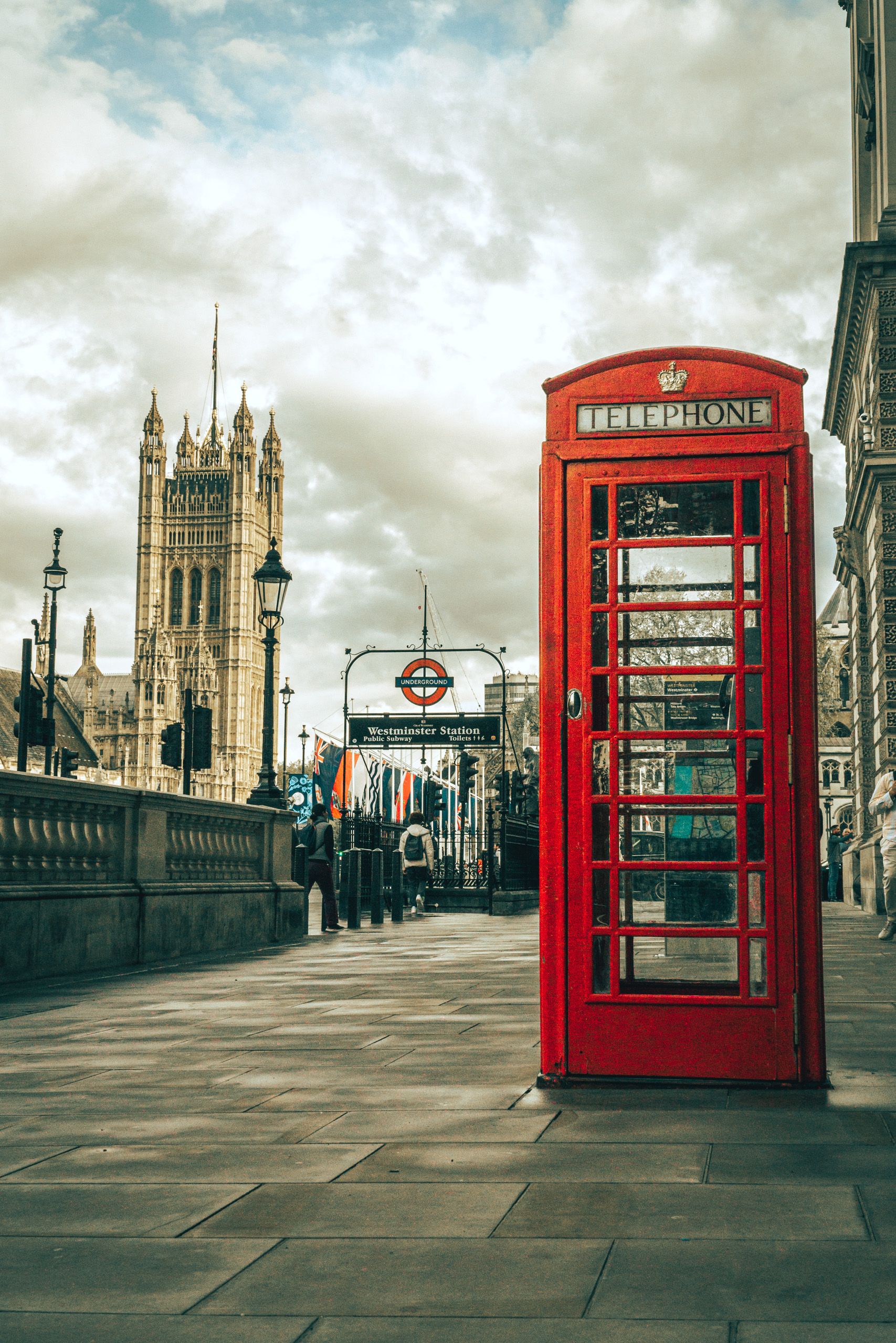 Iconic Red Telephone Booth in London Street · Free Stock Photo