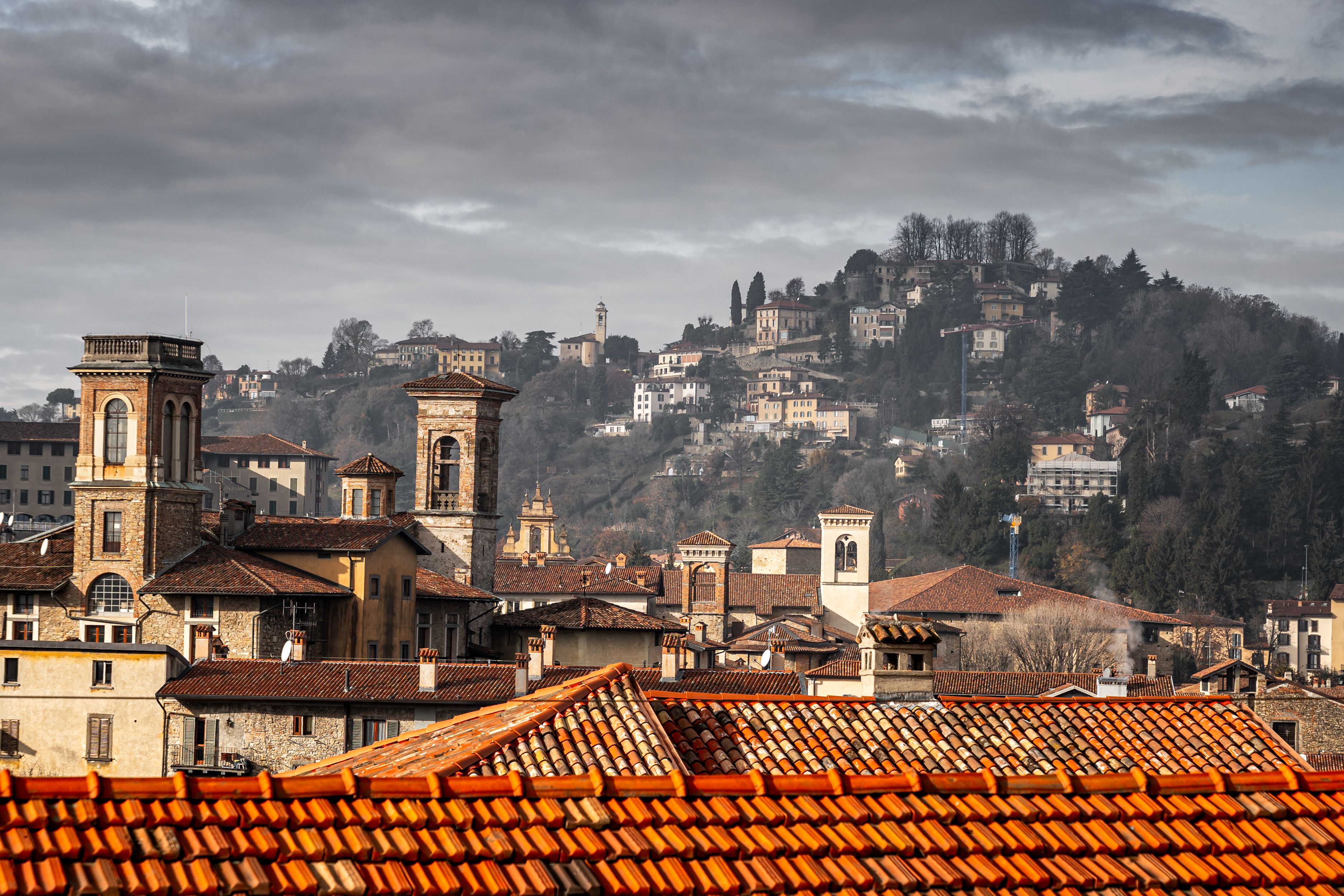 Charming Italian Cityscape with Historic Architecture · Free Stock Photo