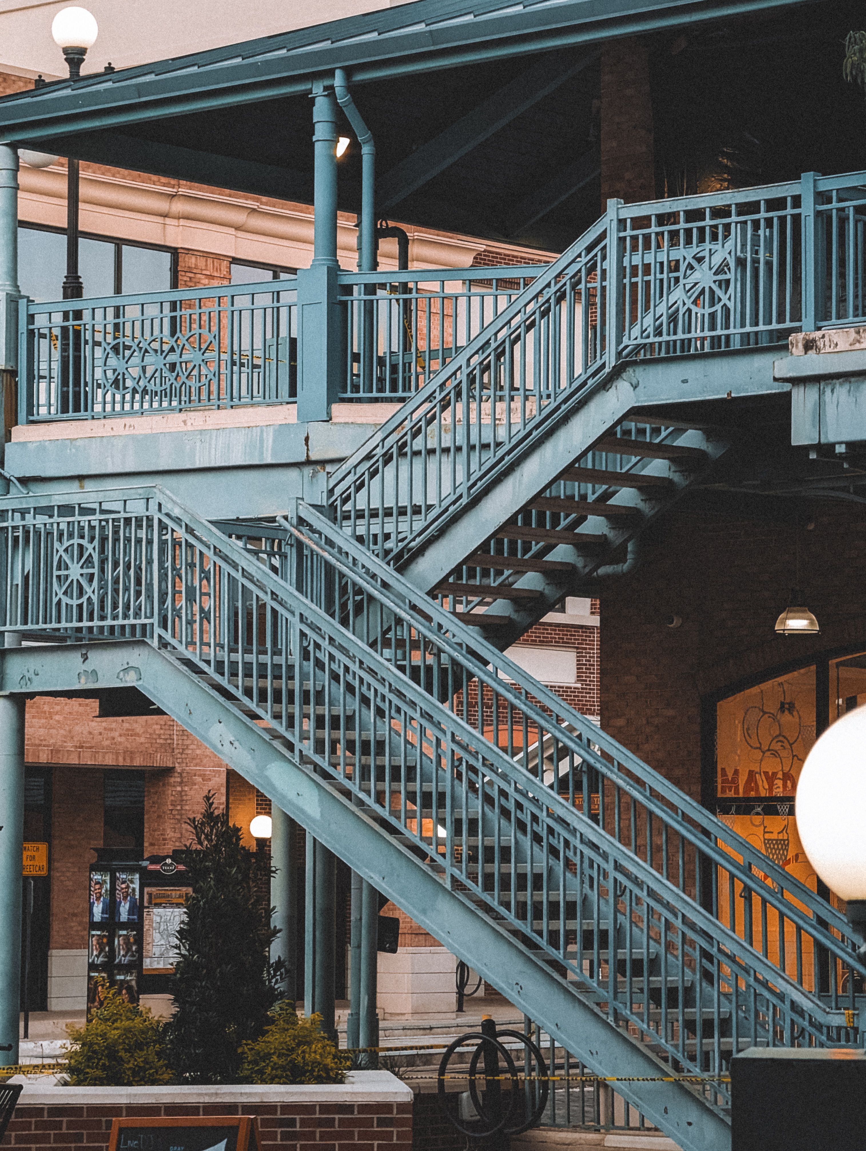 Urban Architectural Stairs in Tampa, Florida · Free Stock Photo