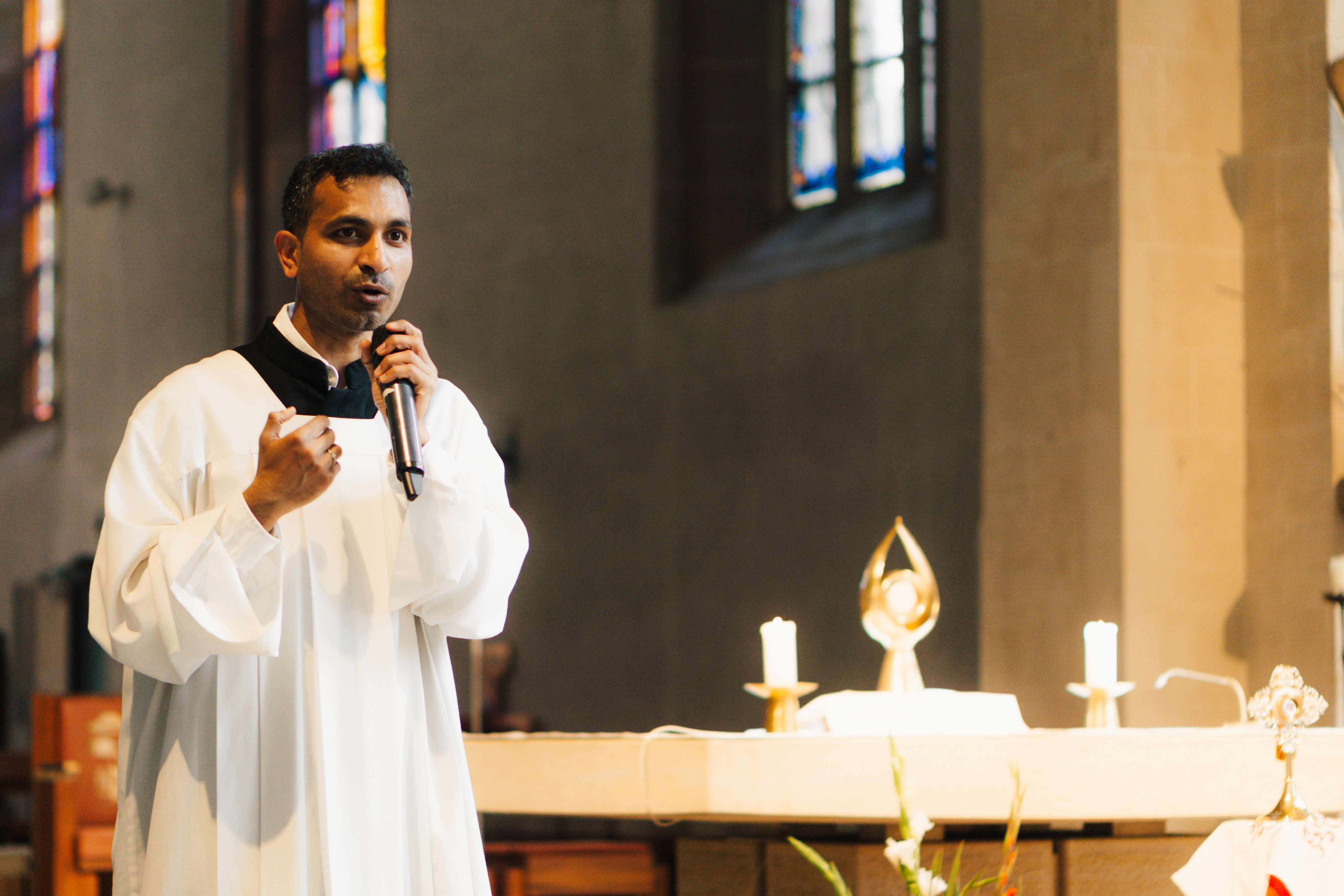 Homily Mass Photos, Download The BEST Free Homily Mass Stock Photos ...