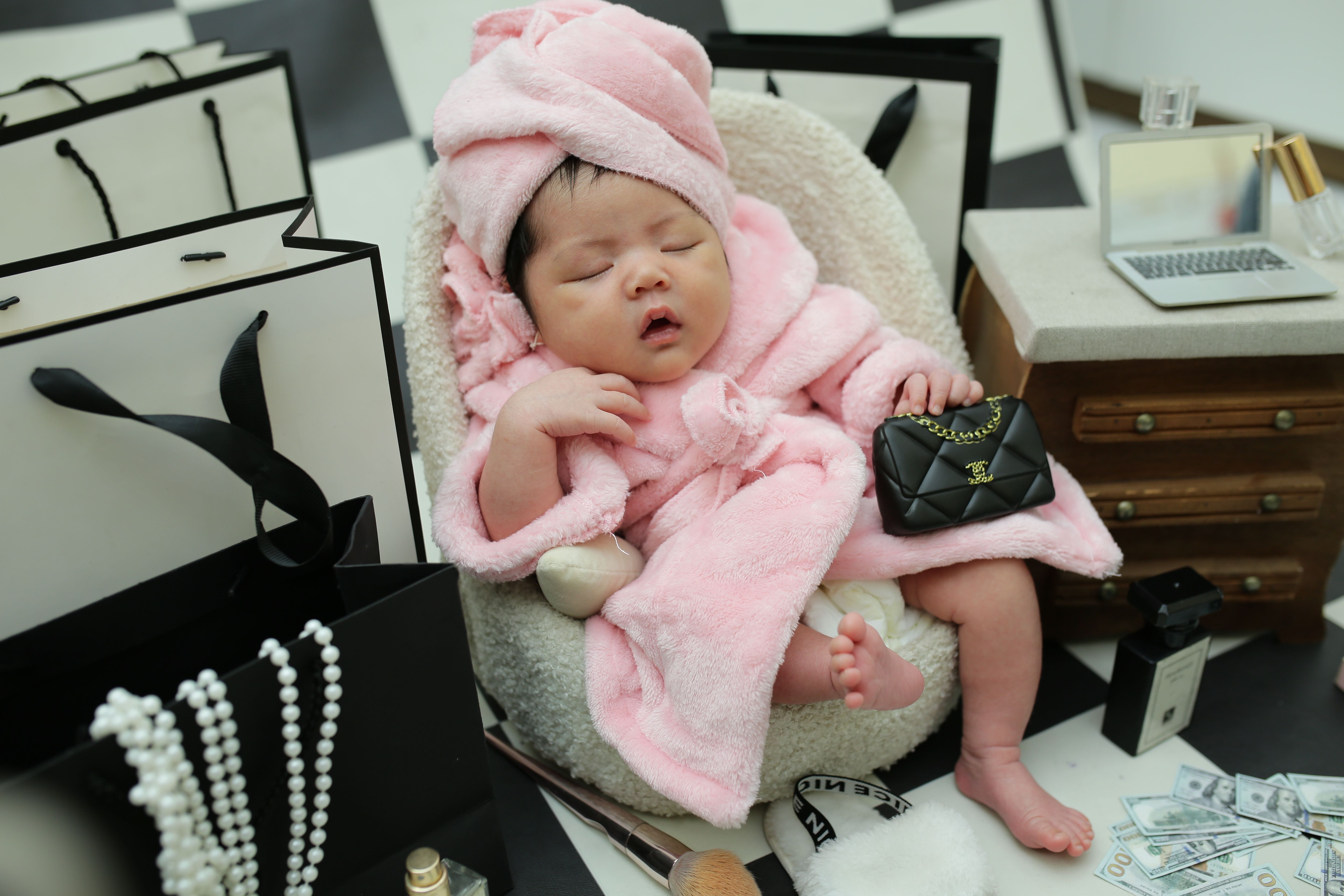 Spoiled Baby Photos, Download The BEST Free Spoiled Baby Stock Photos ...