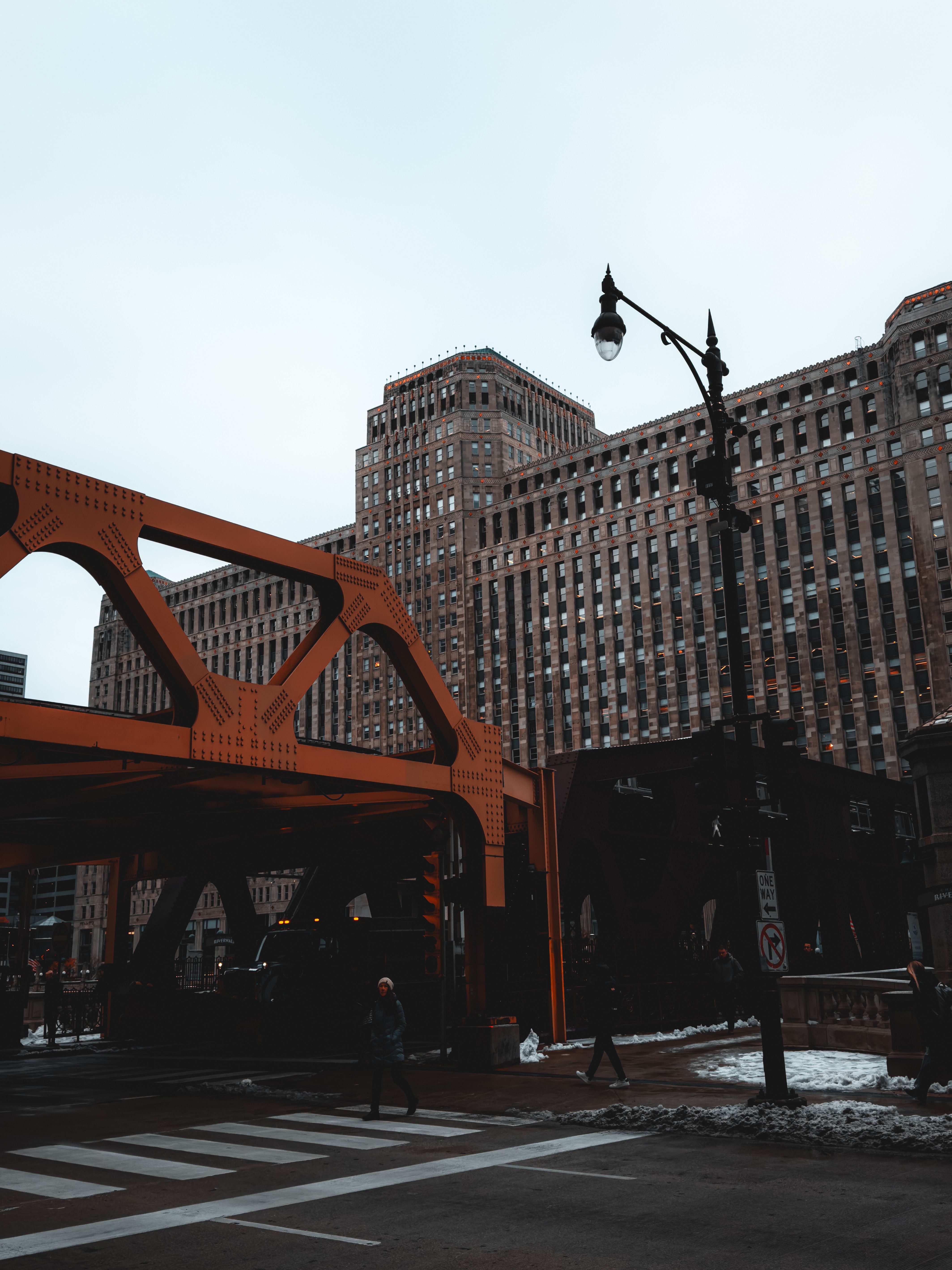 Urban Cityscape with Iconic Chicago Architecture · Free Stock Photo