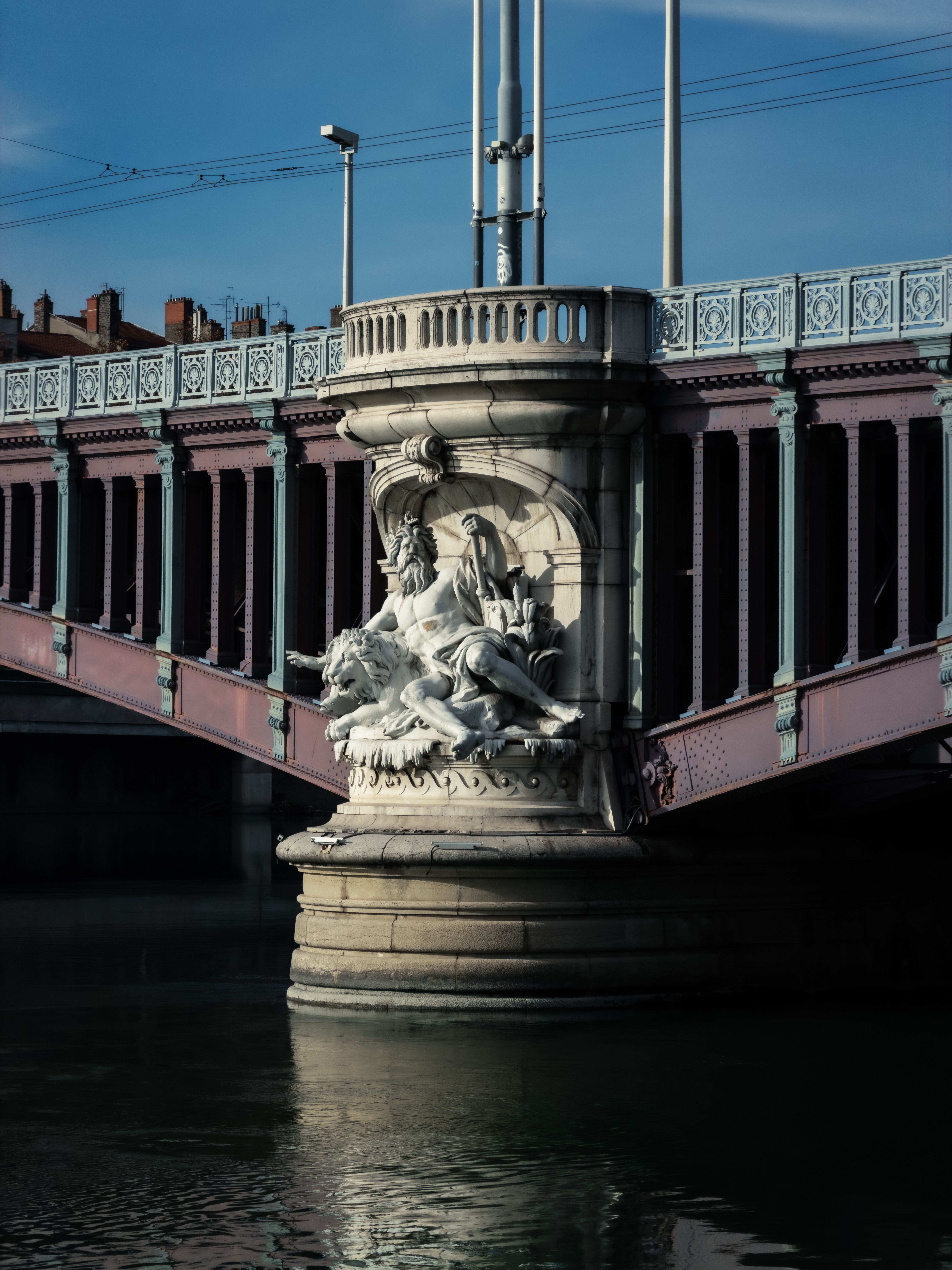Ornate Sculpture on Historical Bridge in Daylight · Free Stock Photo
