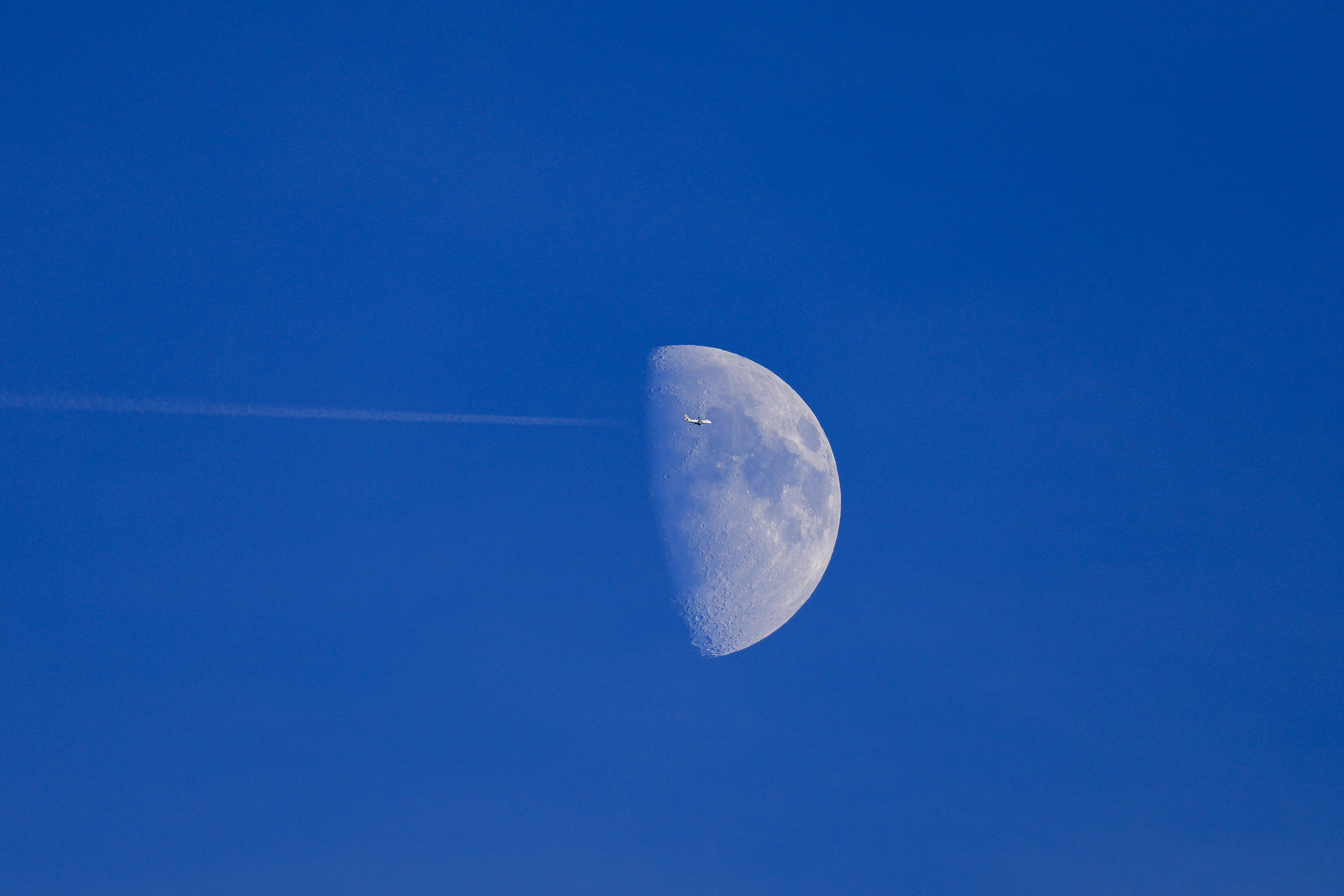 Minimalist Blue Moon Photos, Download The BEST Free Minimalist Blue ...