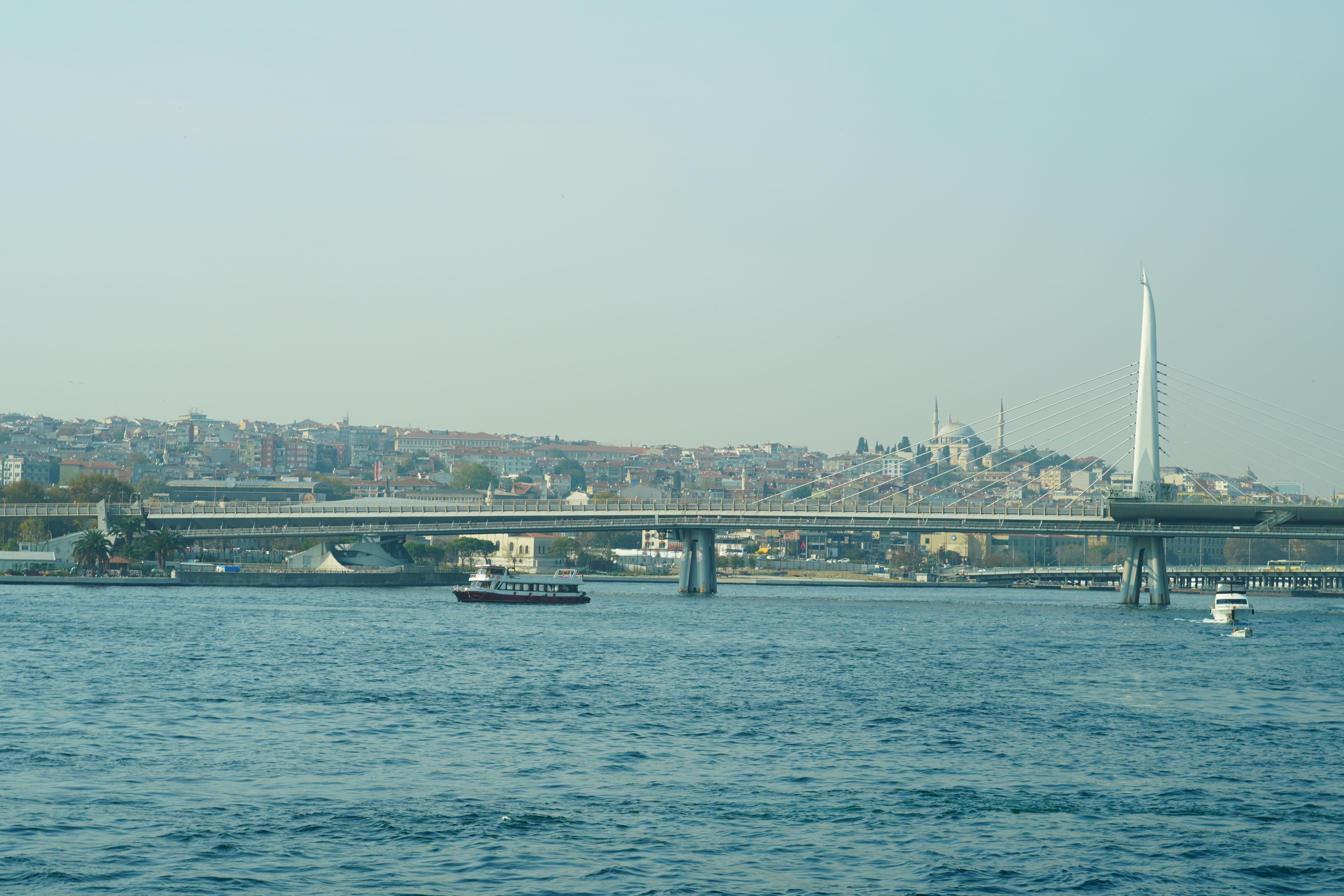 Beautiful View of Halic Bridge in Istanbul · Free Stock Photo