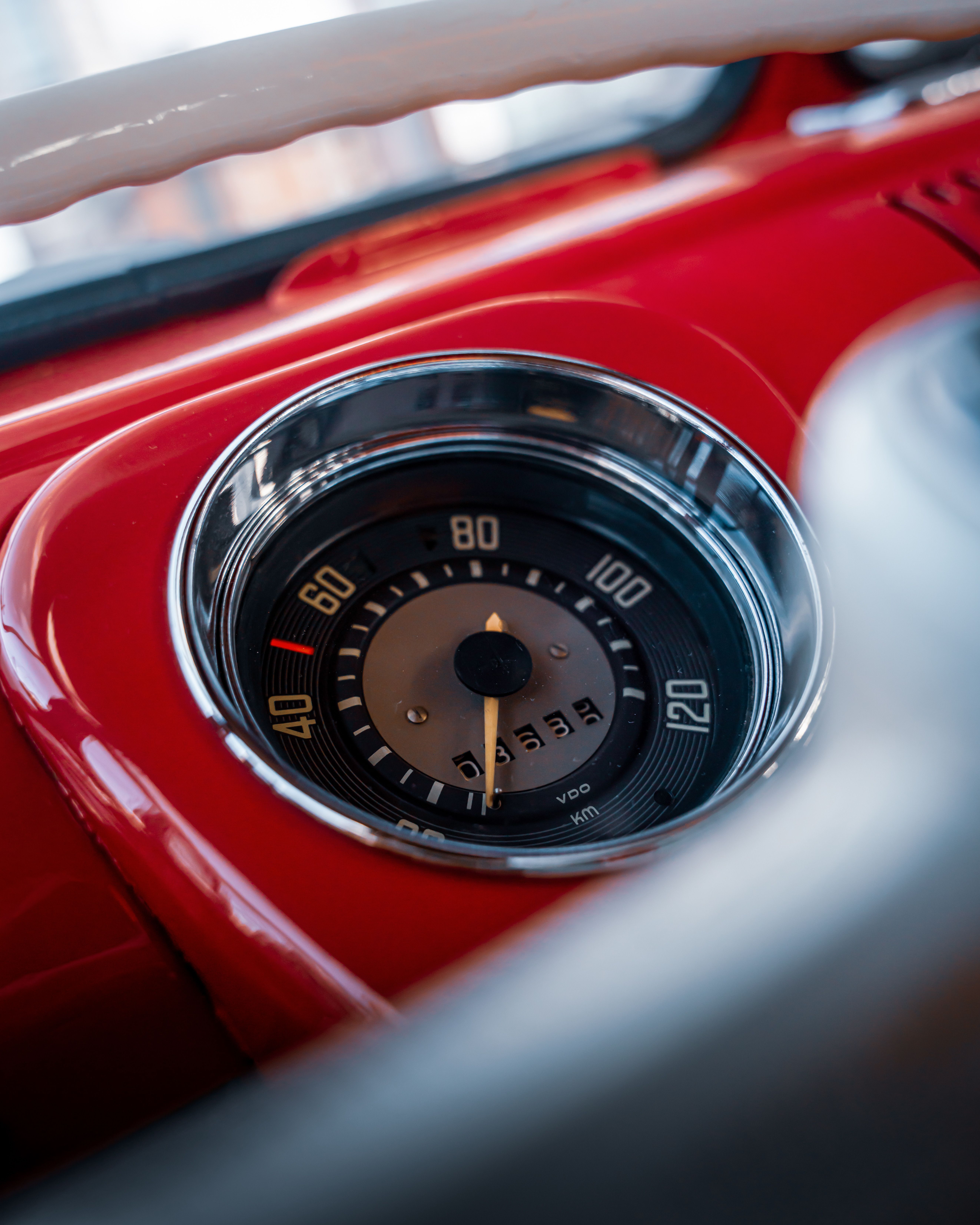 Close-Up of a Classic Car Speedometer · Free Stock Photo