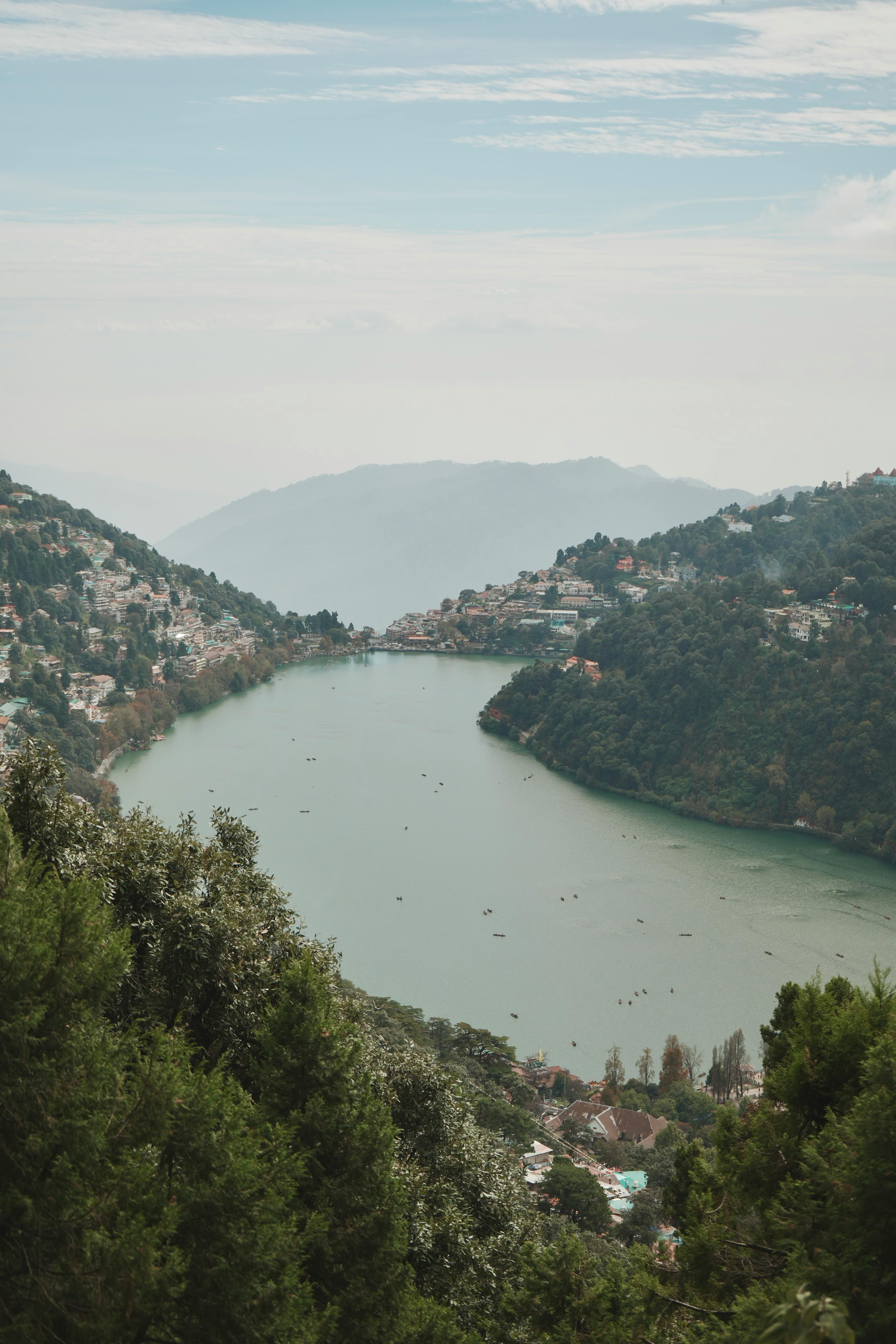 Scenic View of Nainital Lake and Surrounding Hills · Free Stock Photo