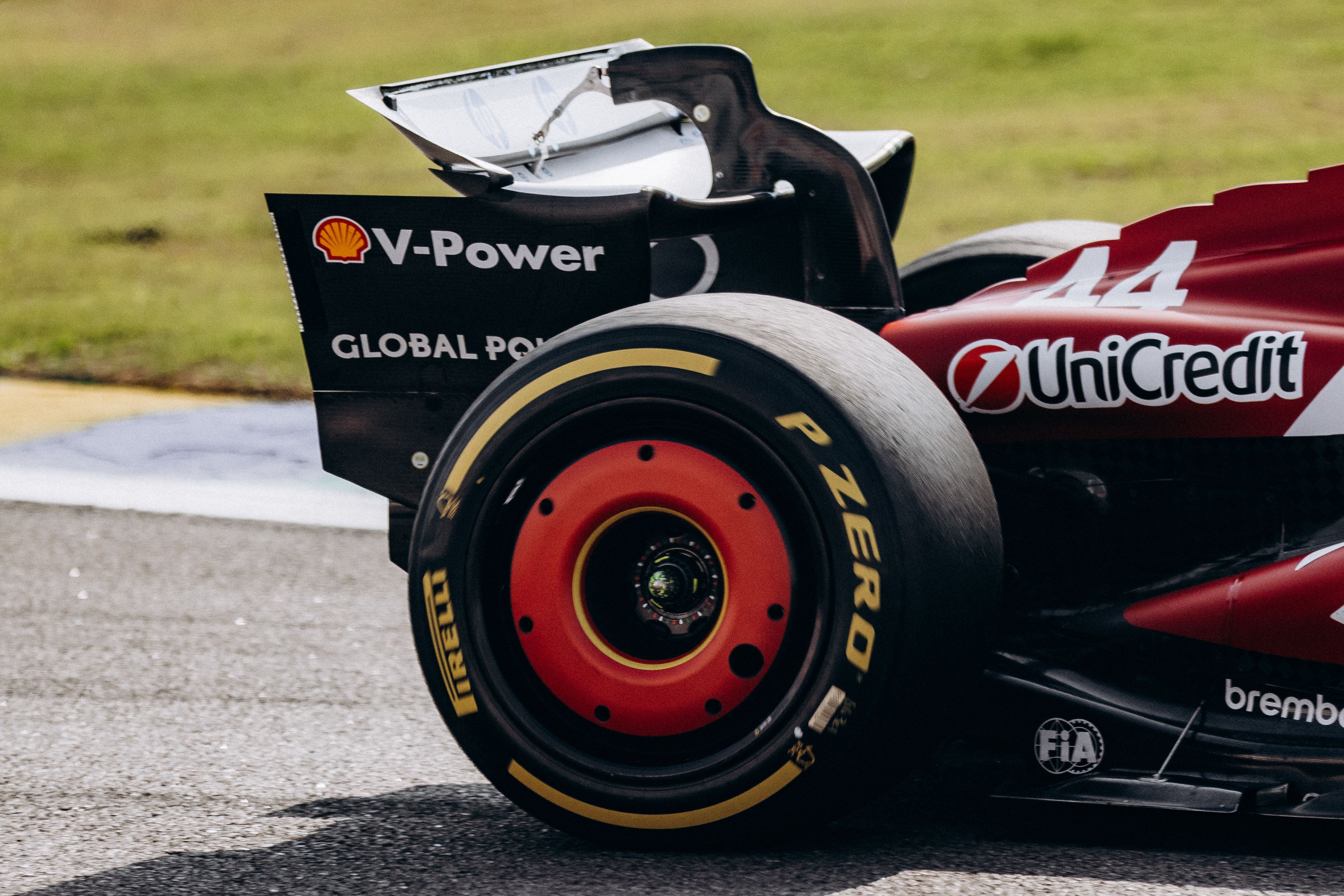 Ferrari F1 Car in Action at Interlagos · Free Stock Photo