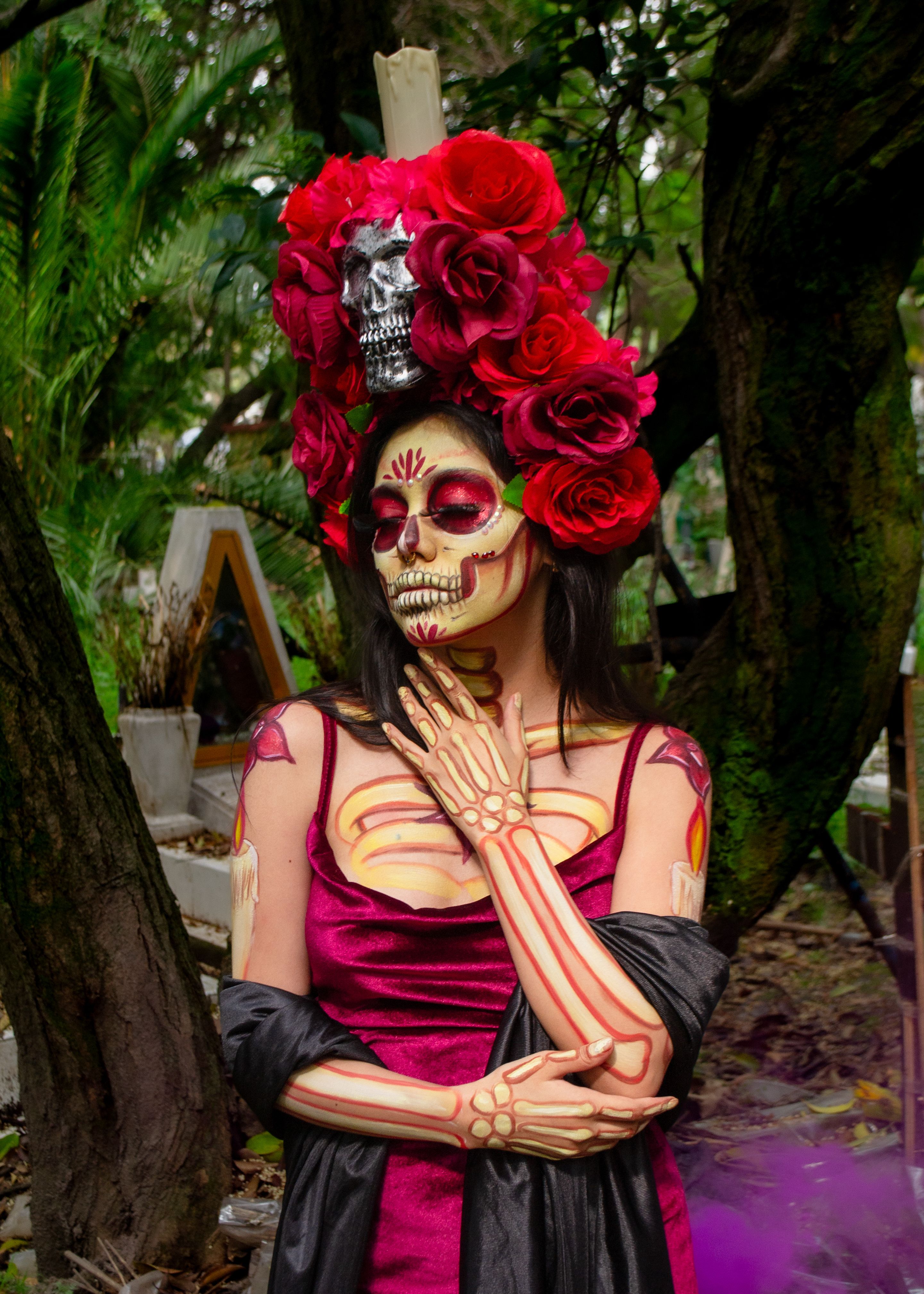 Vibrant Catrina Costume in Lush Forest Setting · Free Stock Photo