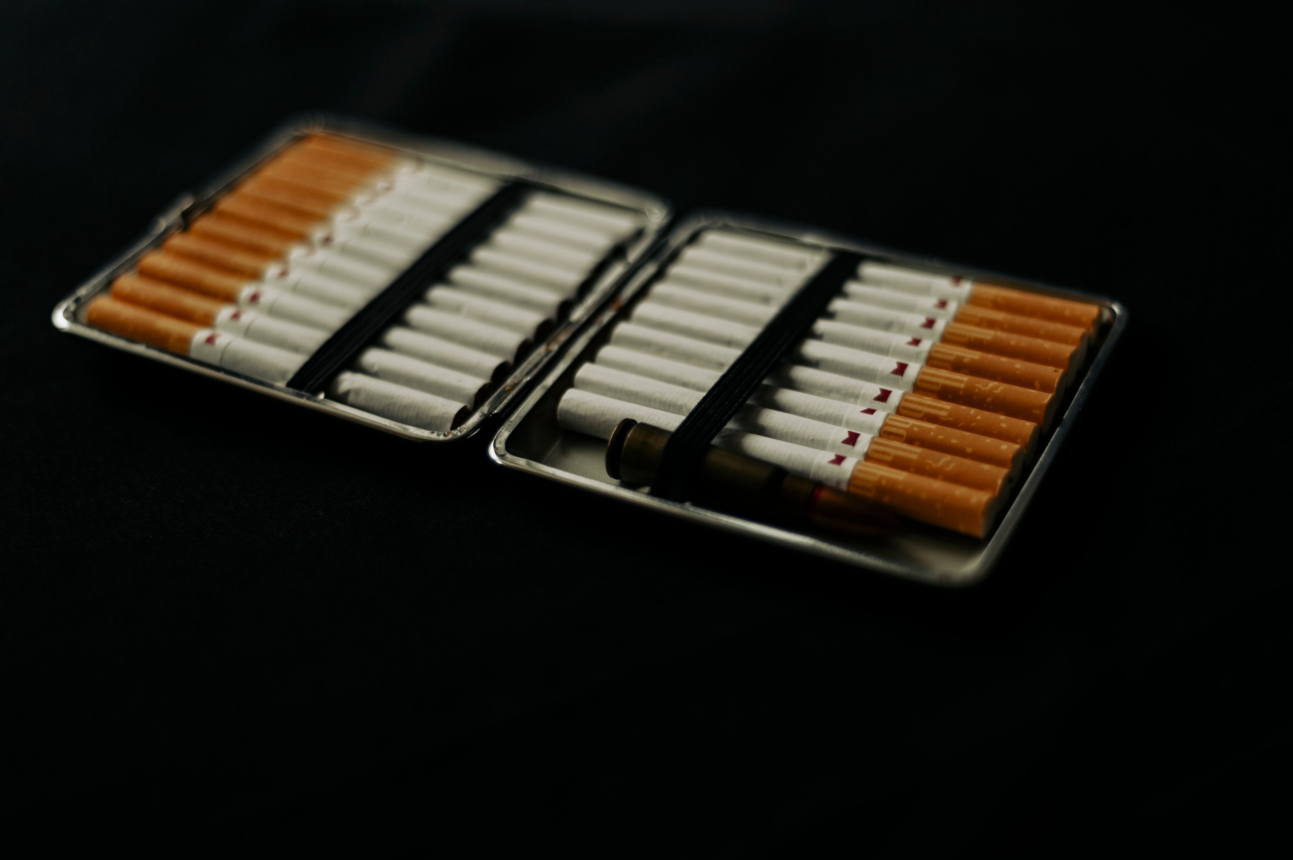 6.000+ Foto Rokok Terbaik · Unduh Gratis 100% · Foto Stok Pexels