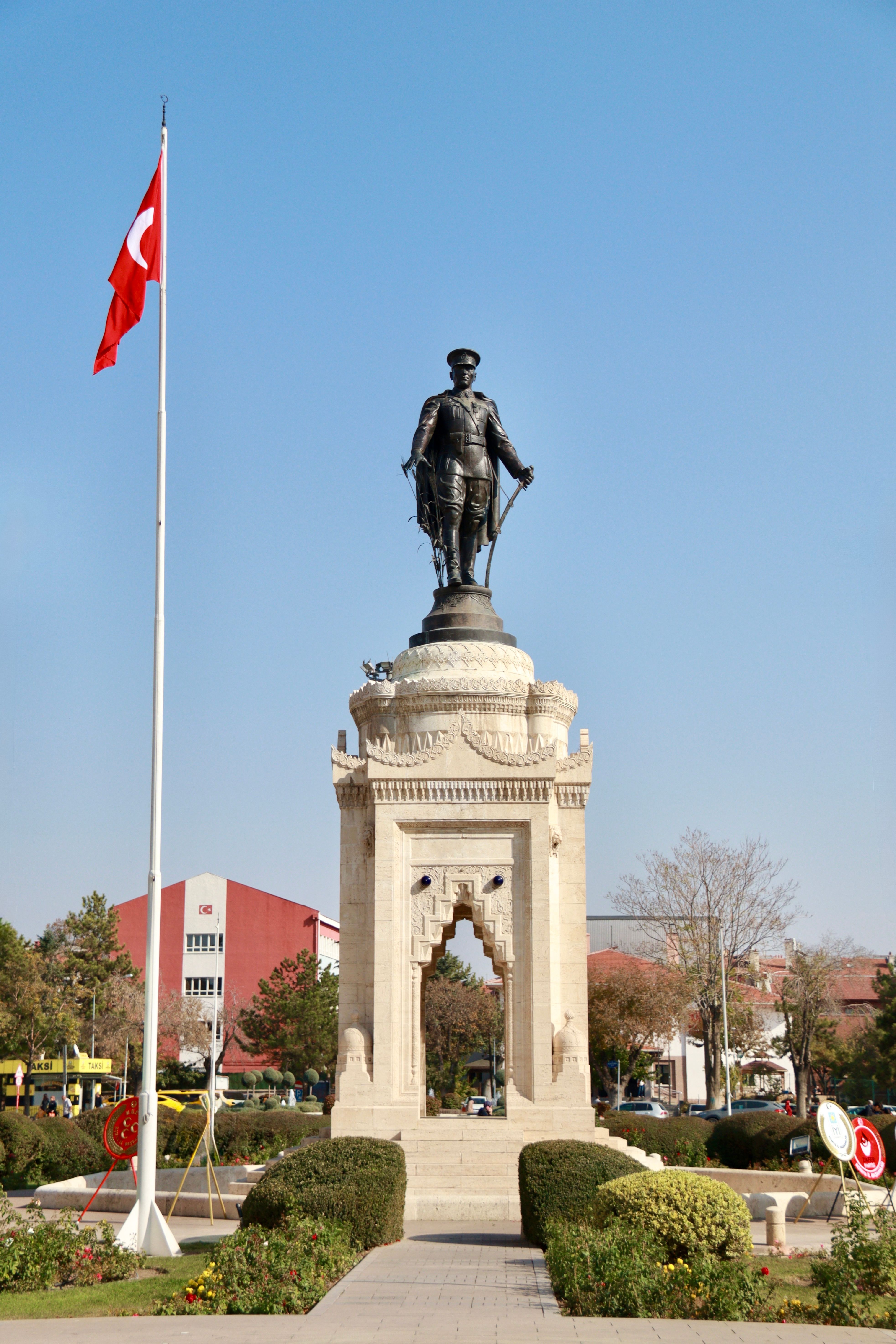 Statue of Atatürk with Turkish Flag in City Park · Free Stock Photo