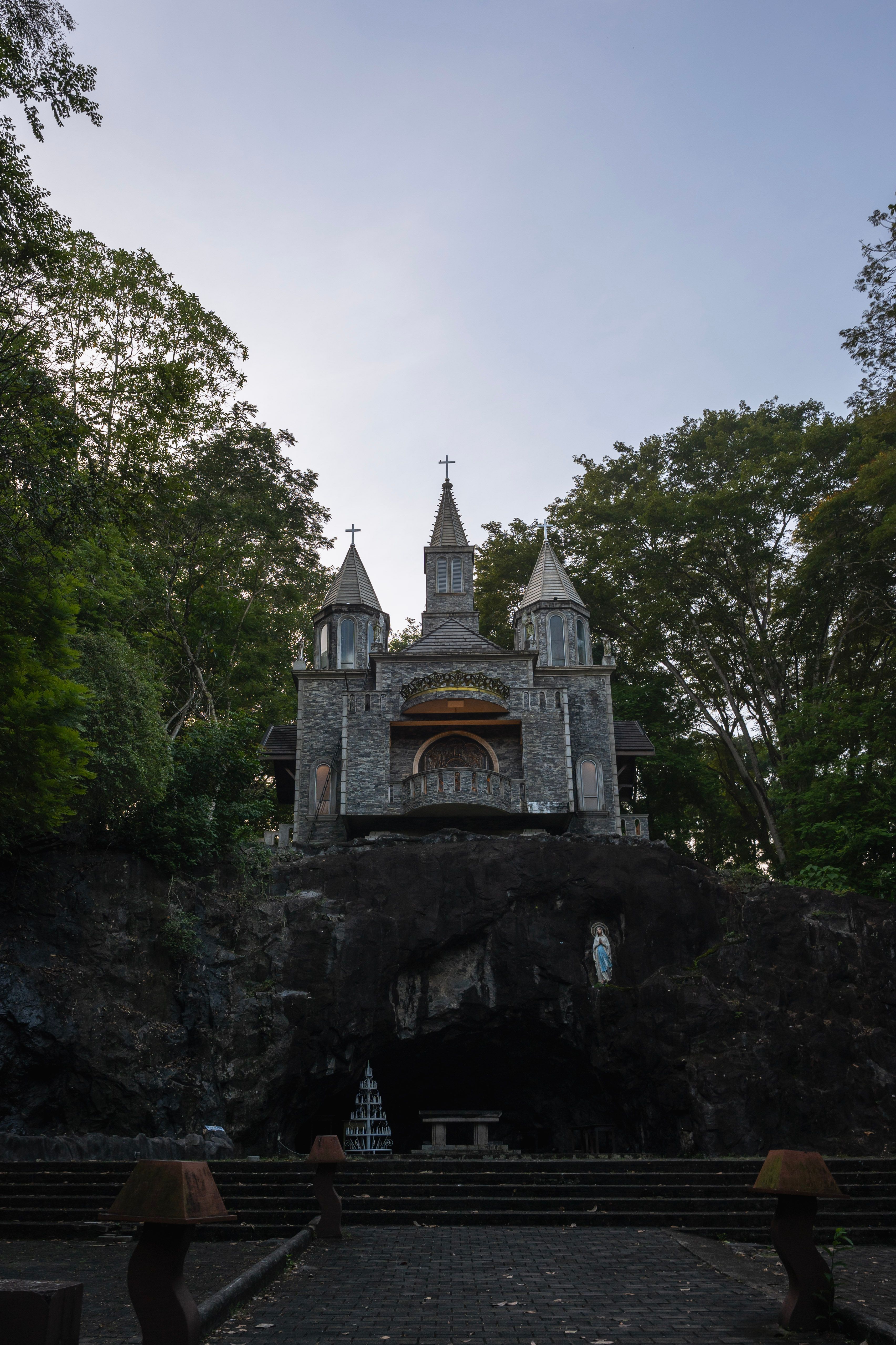 St Anne's Church in Ragama at Dusk · Free Stock Photo