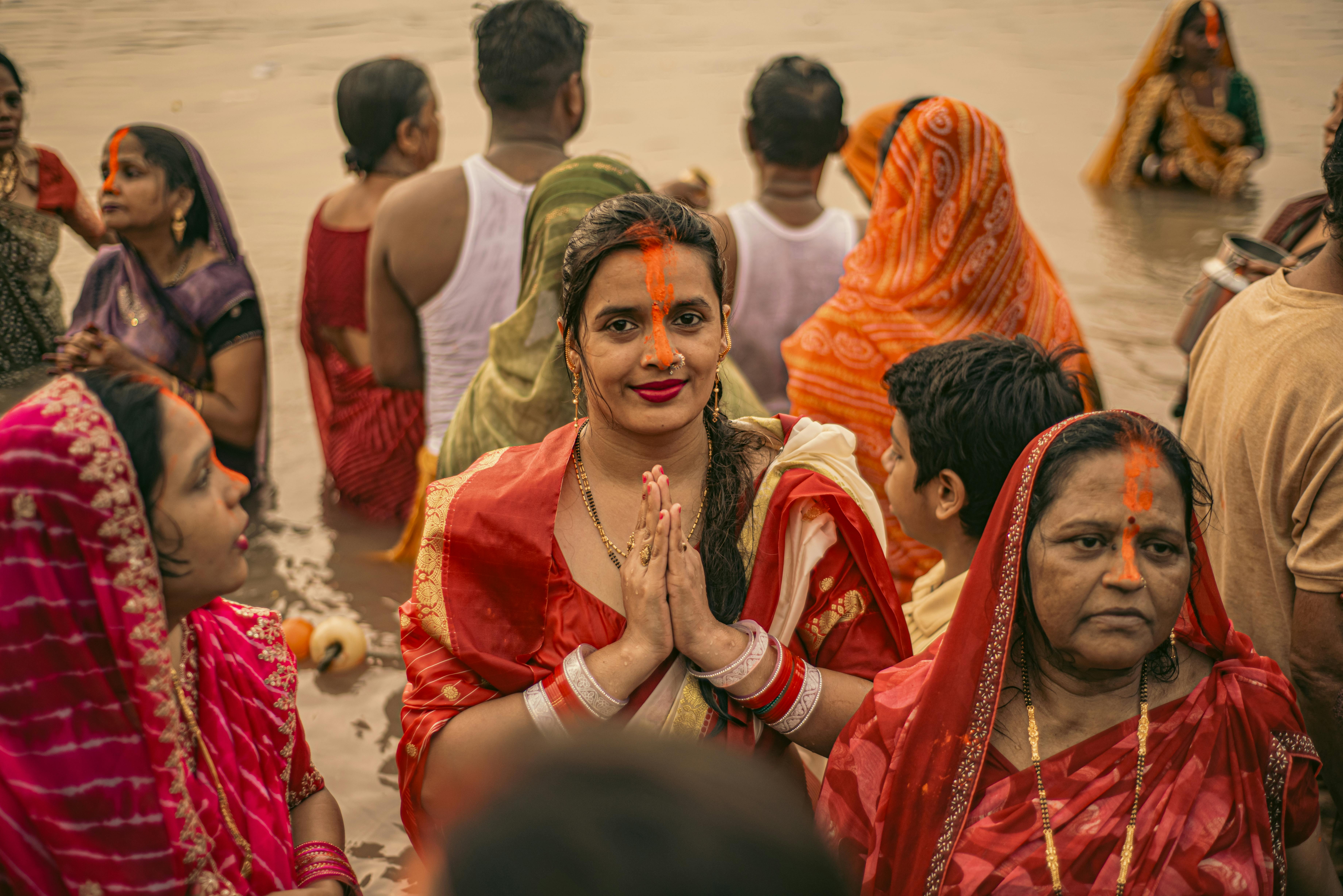 Aftab+Pureval+Family+Backgro Photos, Download The BEST Free Aftab ...