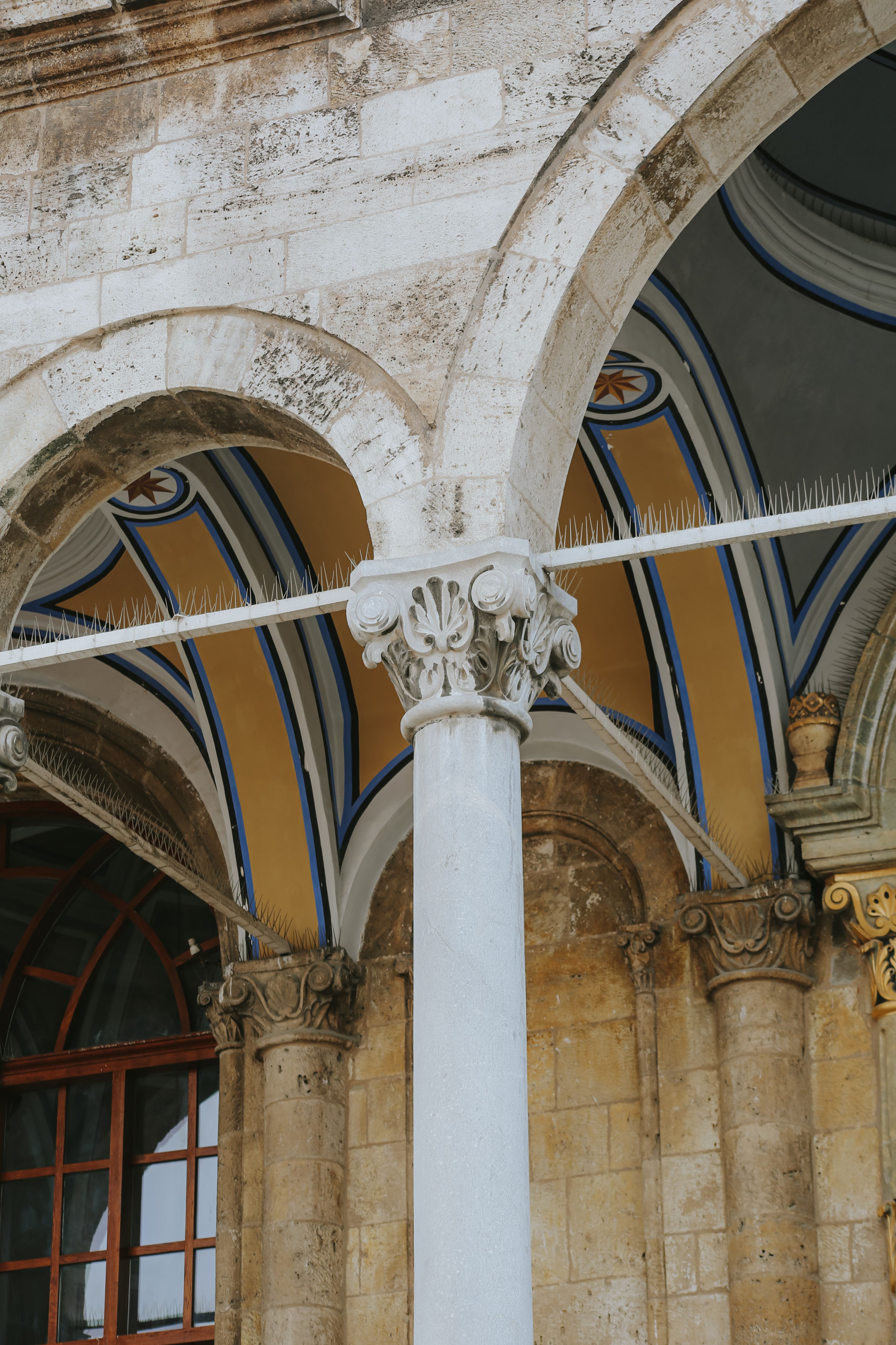 Elegant Archway with Corinthian Columns in Historical Building · Free ...