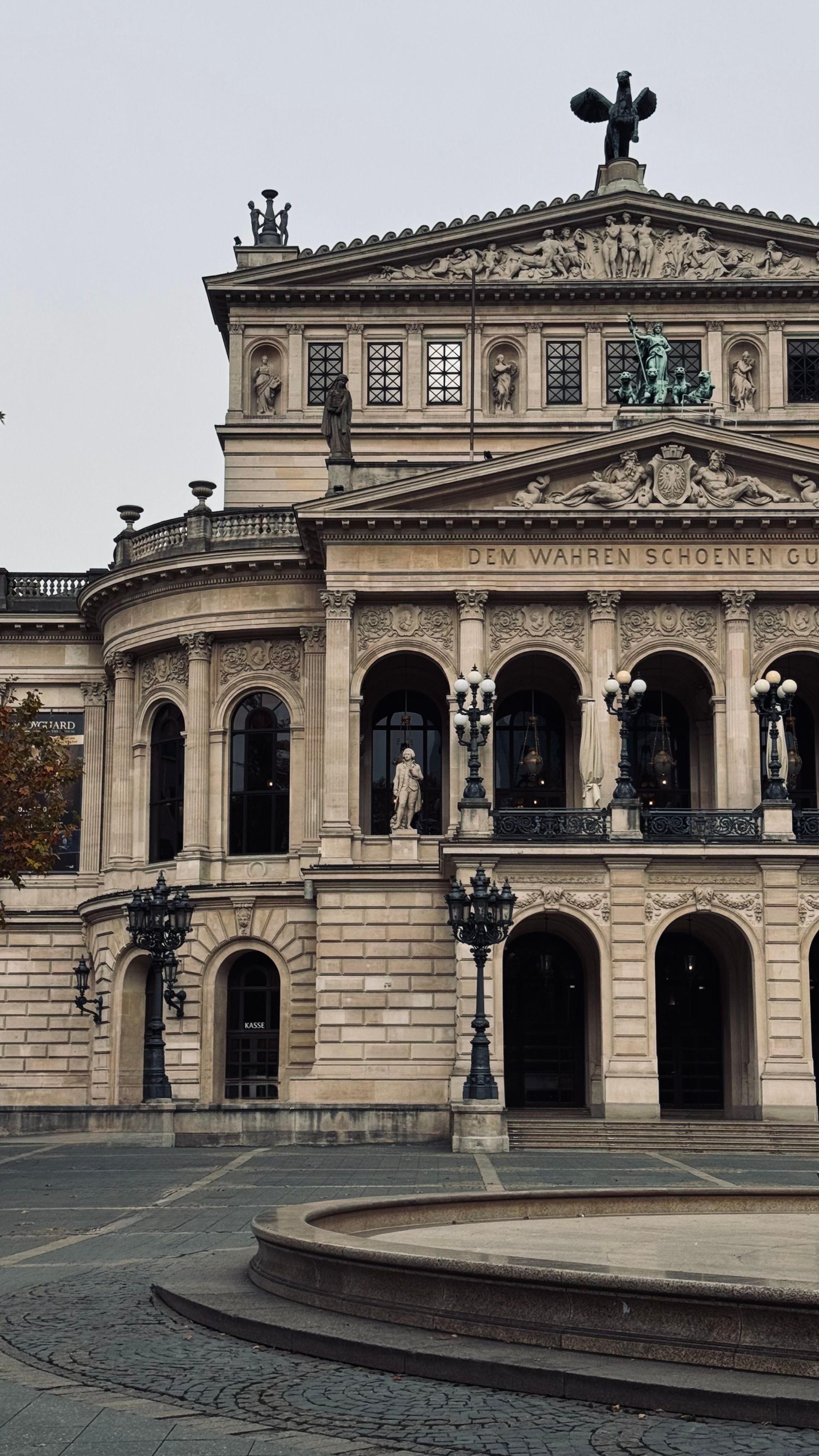 Historical Architecture of Frankfurt Opera House · Free Stock Photo