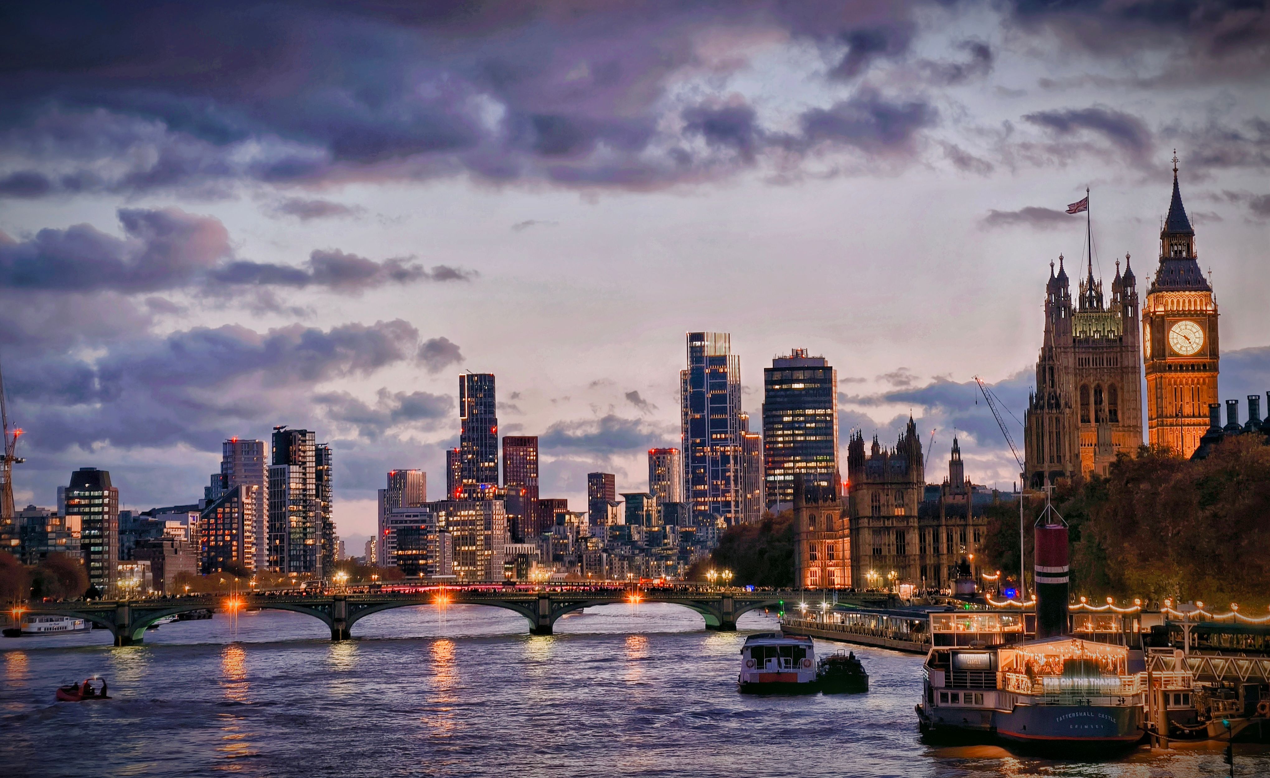 Twilight View of London's Iconic Skyline · Free Stock Photo