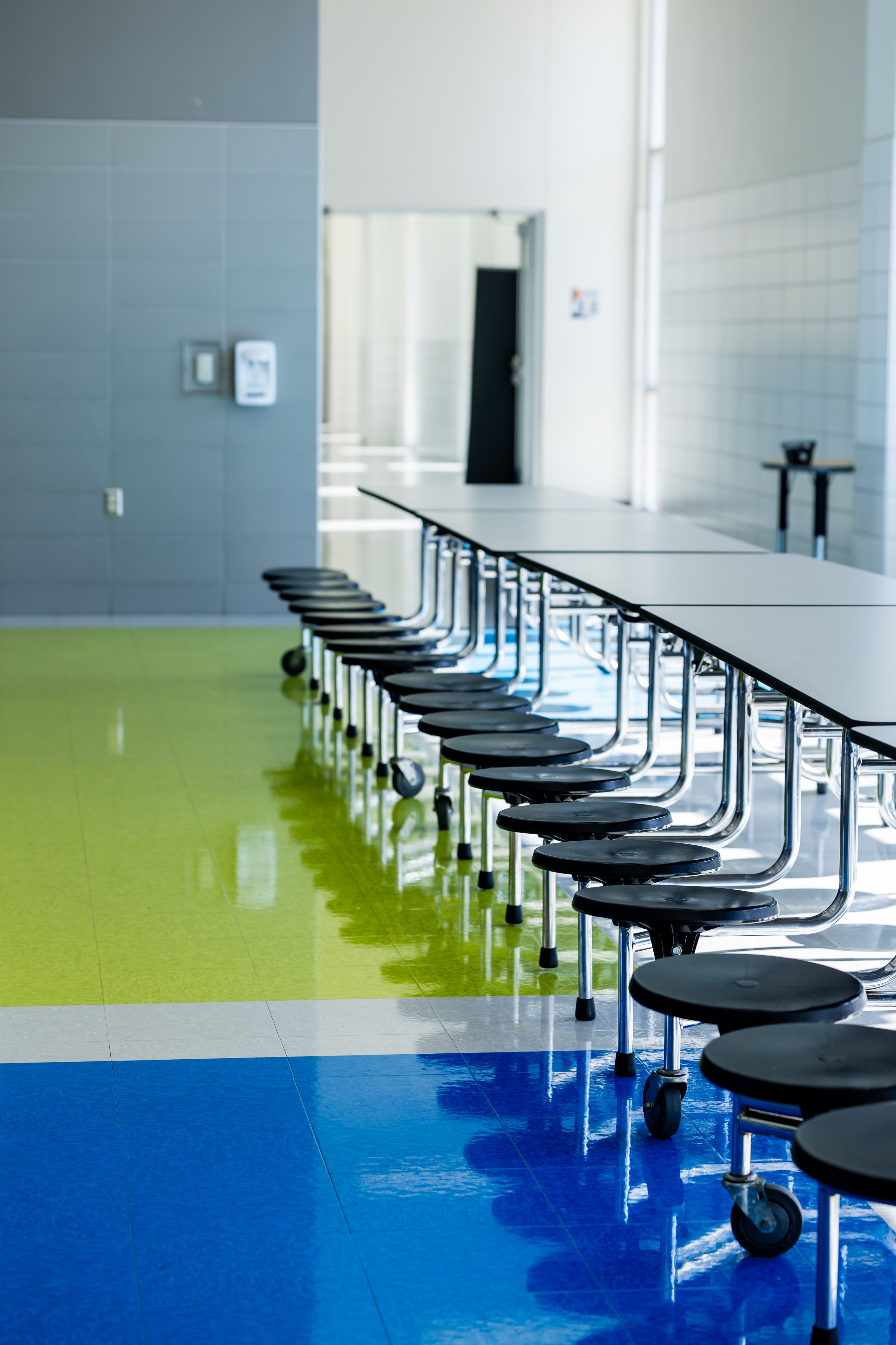 Empty School Cafeteria Table Photos, Download The BEST Free Empty ...