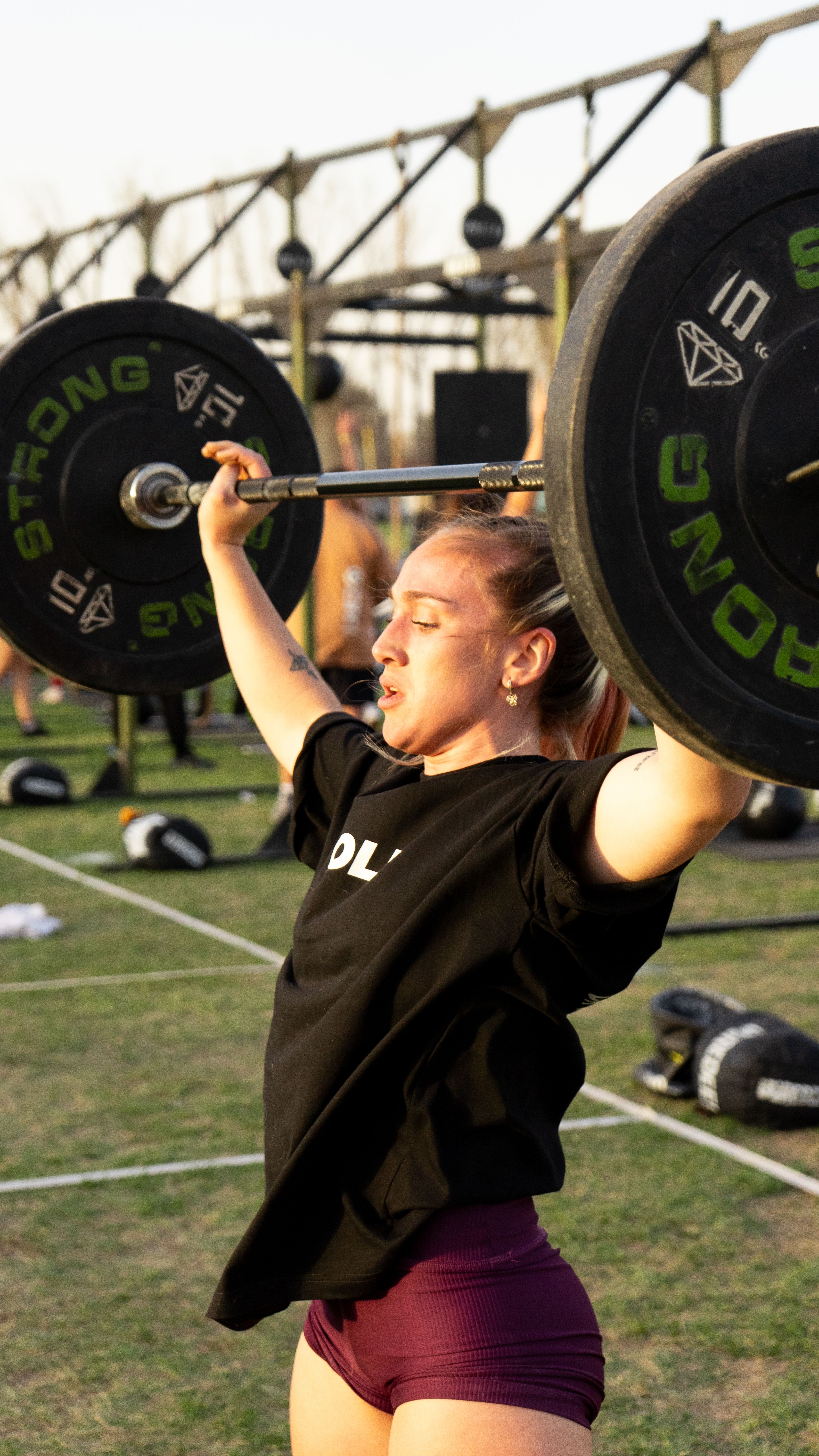 Foto gratuita di abbigliamento sportivo, allenamento, allenamento all ...