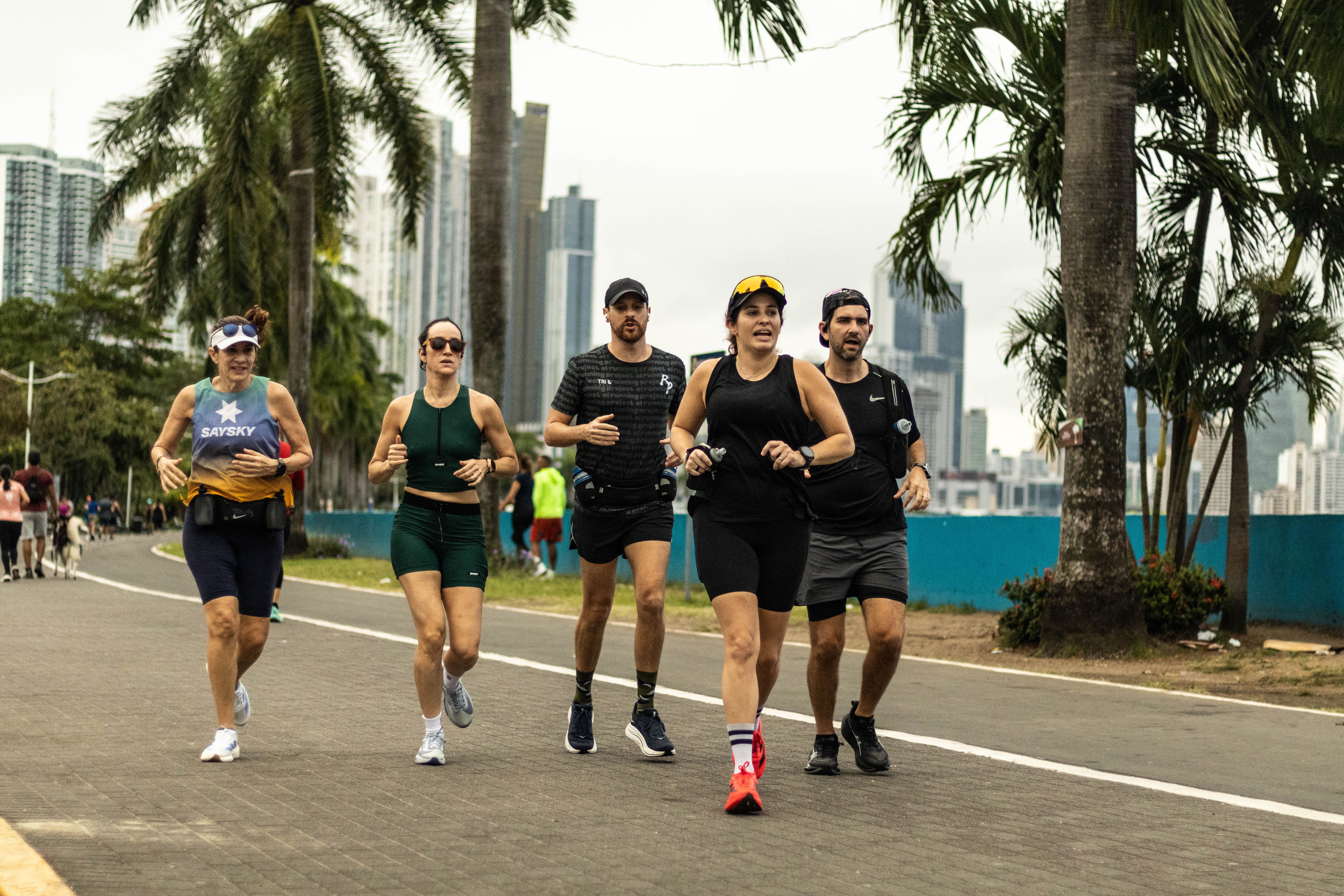 23.555+ Fotos y Imágenes de Running nike Gratis · Banco de Fotos Gratis