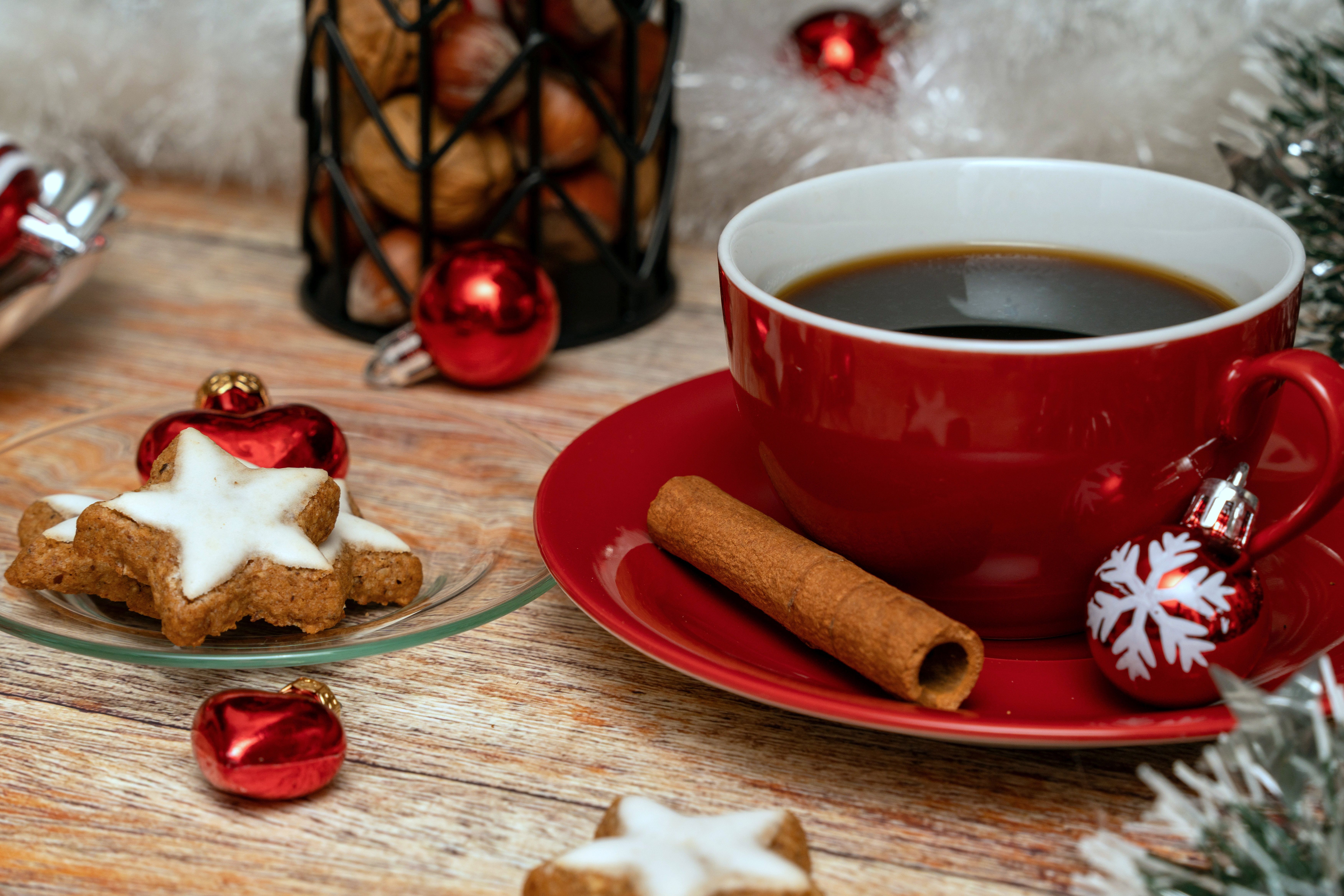 Cozy Holiday Coffee with Cinnamon and Cookies · Free Stock Photo