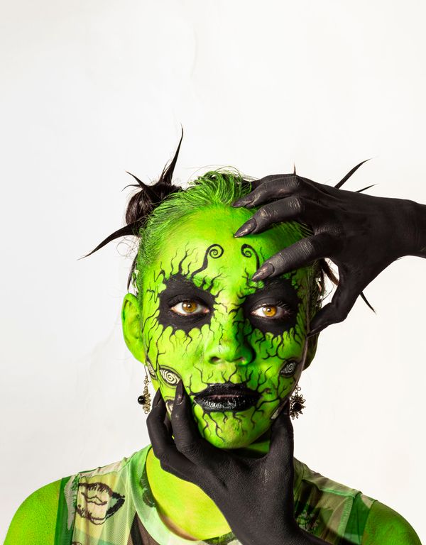 Green Face Photos, Download The BEST Free Green Face Stock Photos & HD ...