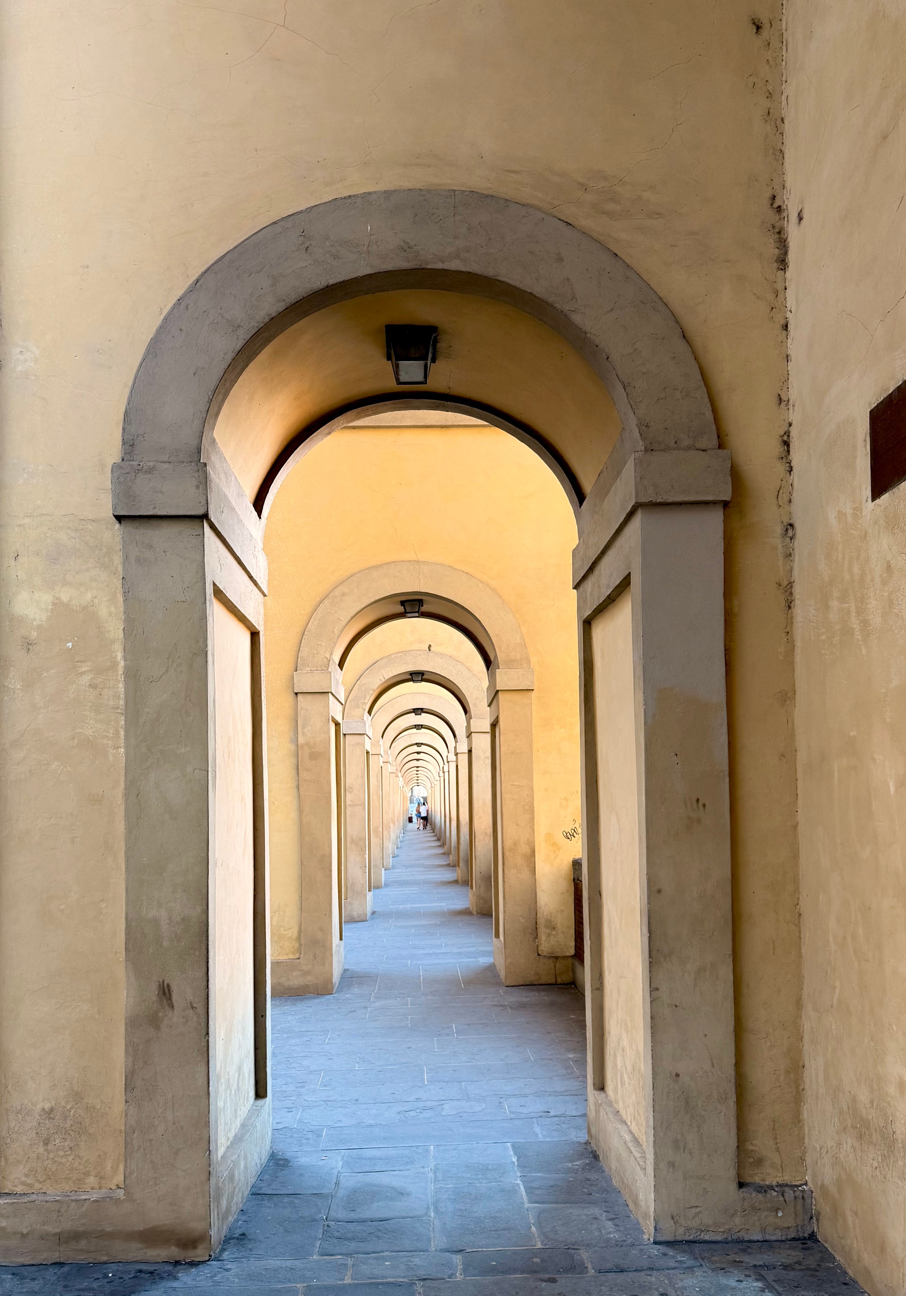 Arched Passageway in Florence Italy · Free Stock Photo