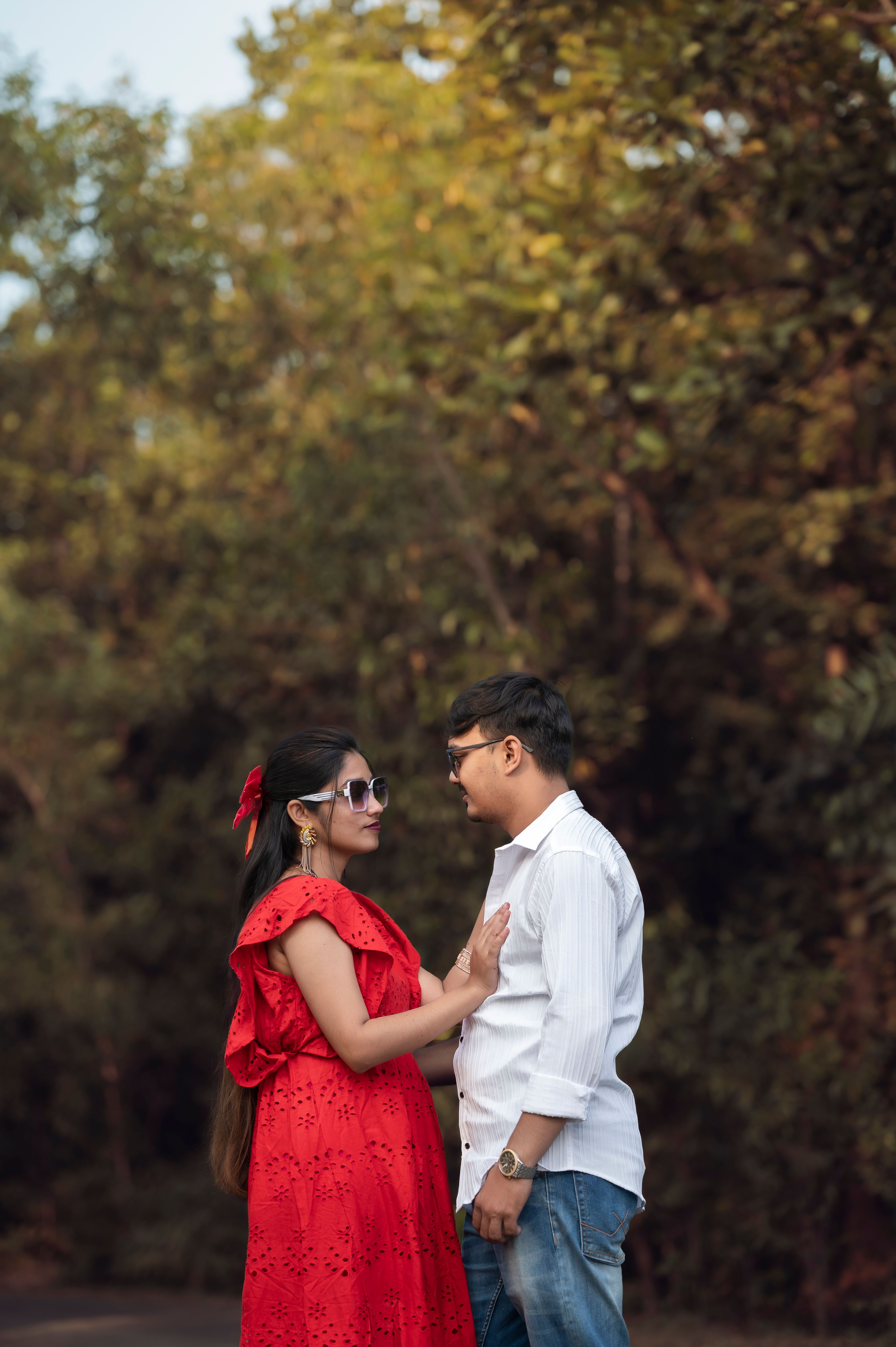 Romantic Couple in Nature Setting · Free Stock Photo