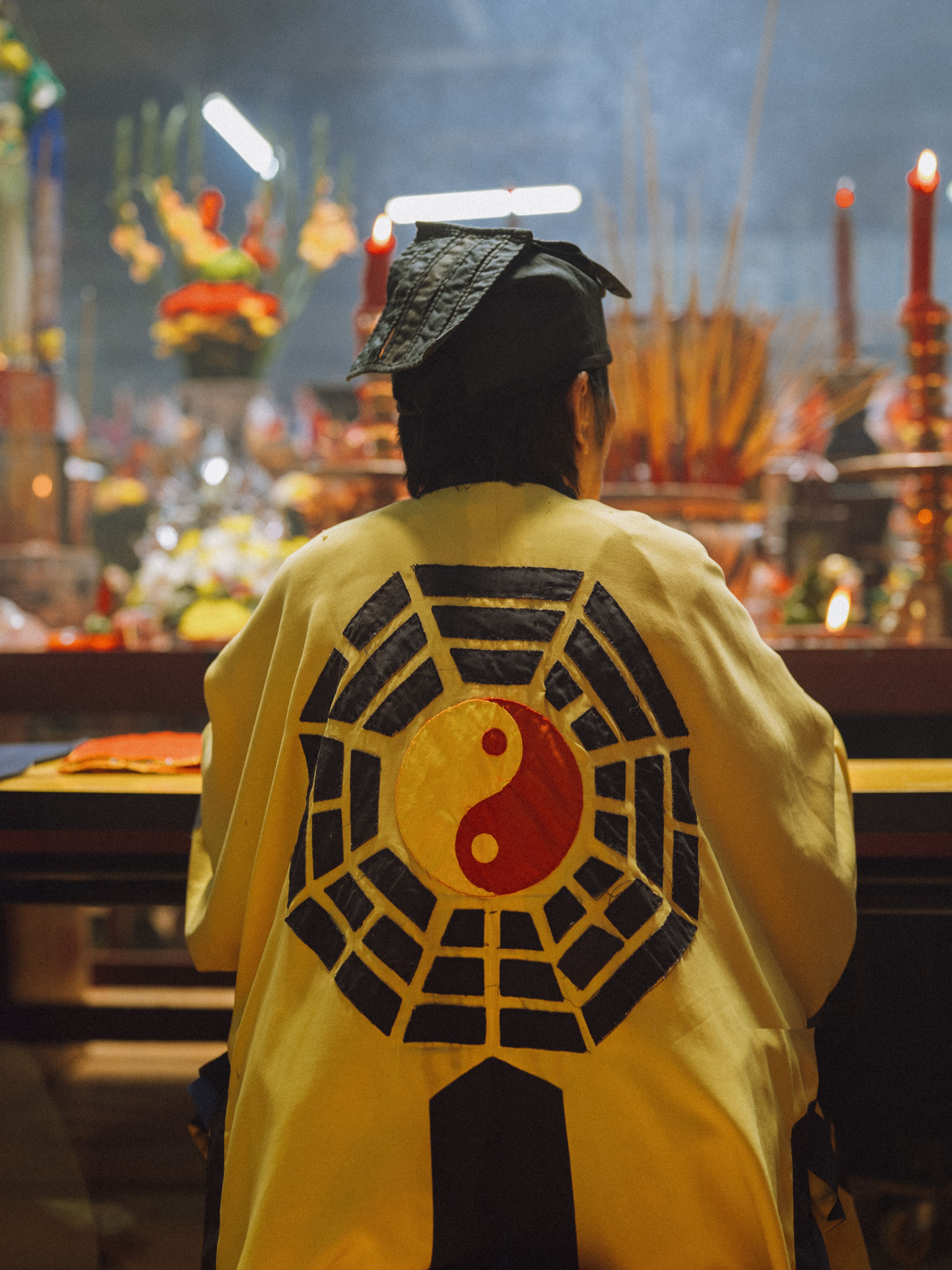 Traditional Taoist Ceremony with Yin Yang Symbol · Free Stock Photo