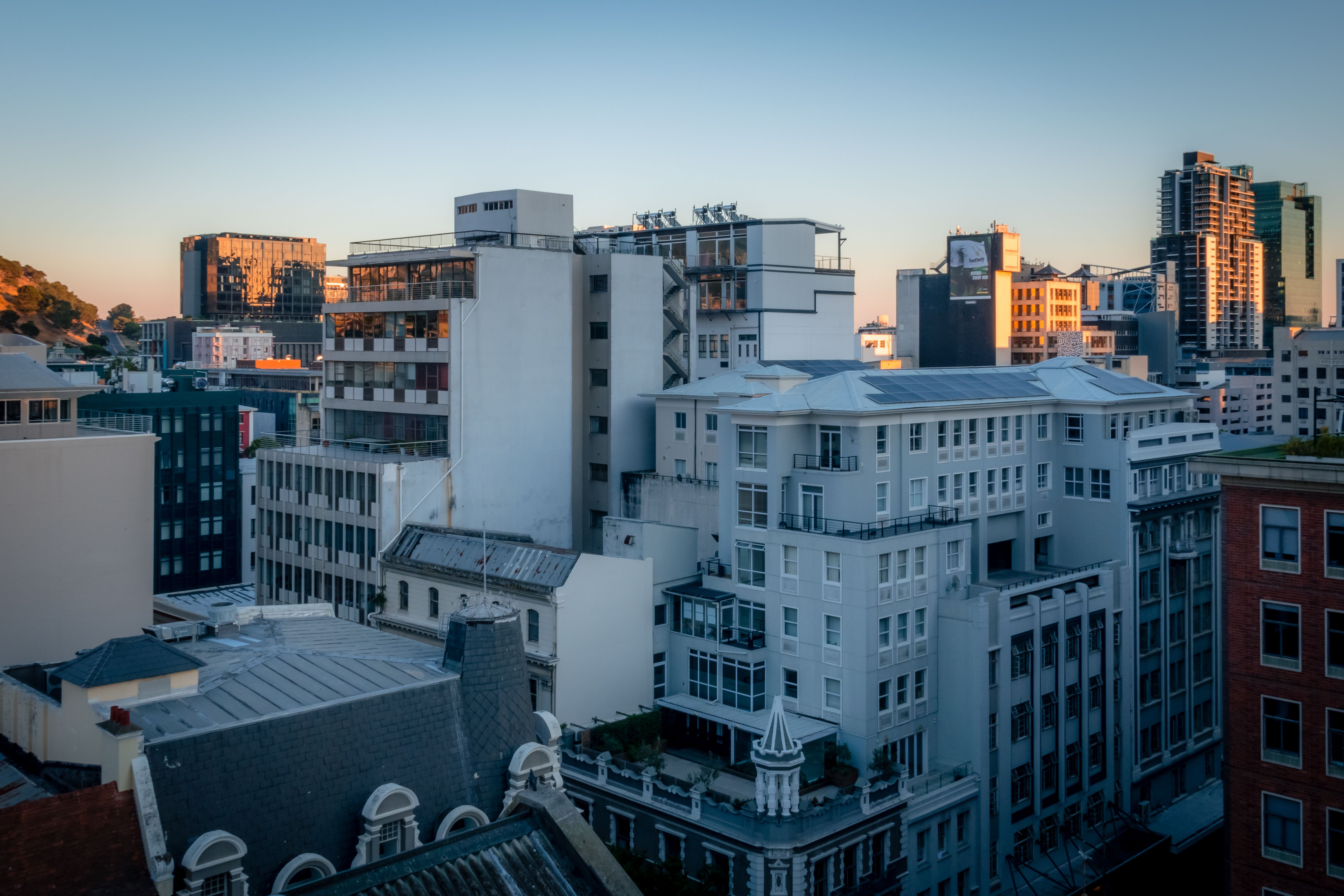 Urban Skyline of Cape Town at Sunset · Free Stock Photo
