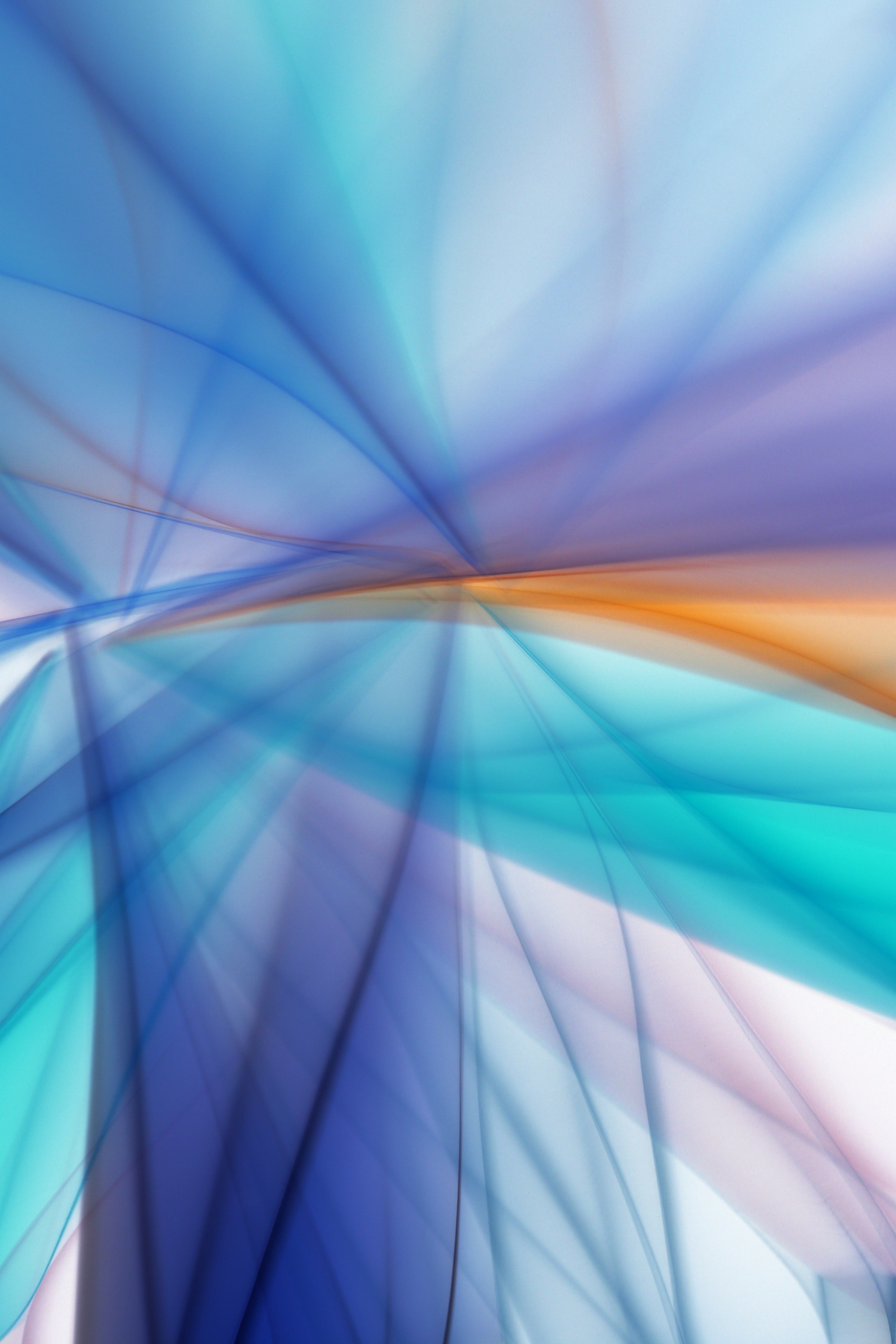 Abstract Colorful Light Streaks in Motion · Free Stock Photo