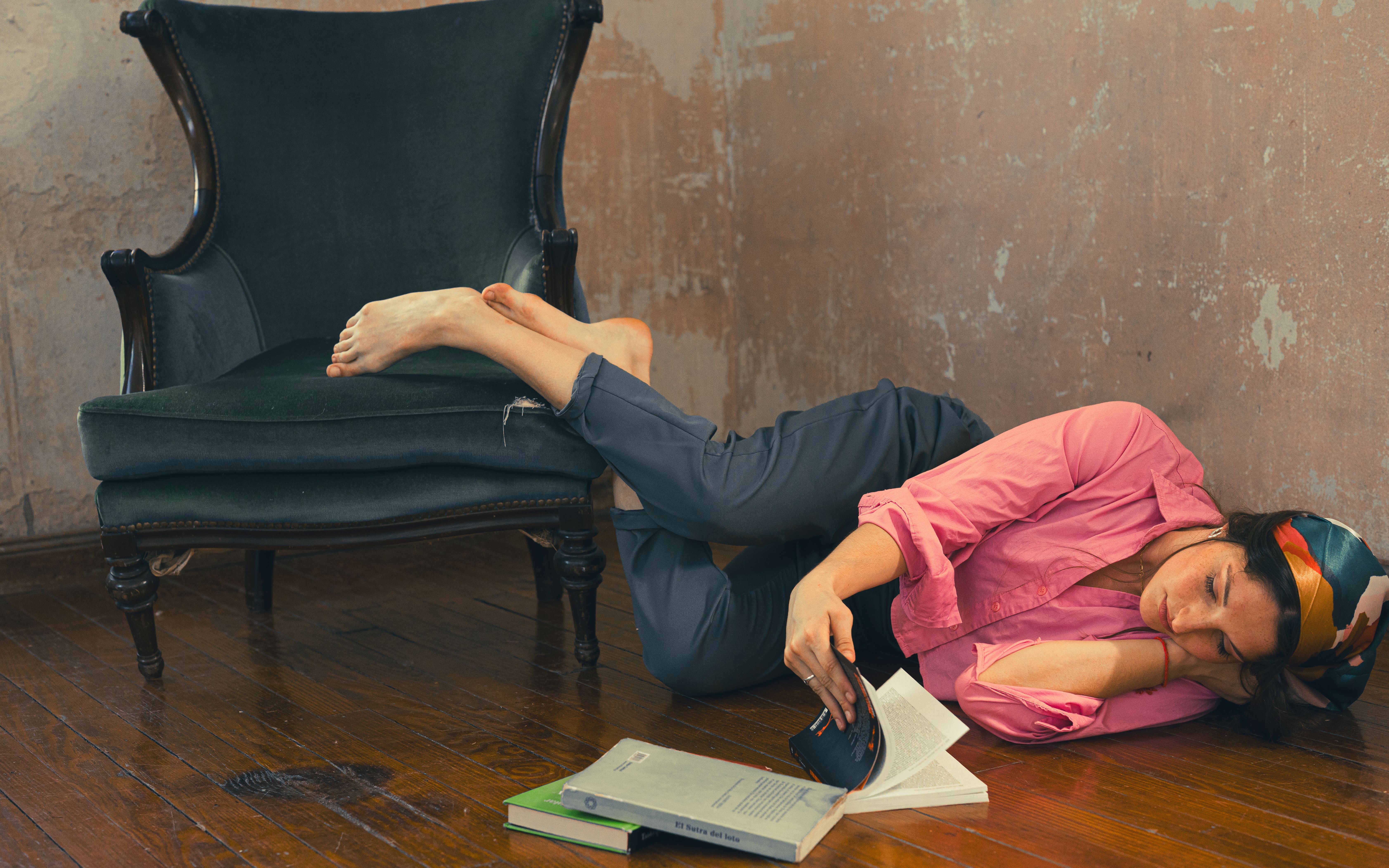 Relaxed Reading Indoors with Vintage Chair · Free Stock Photo