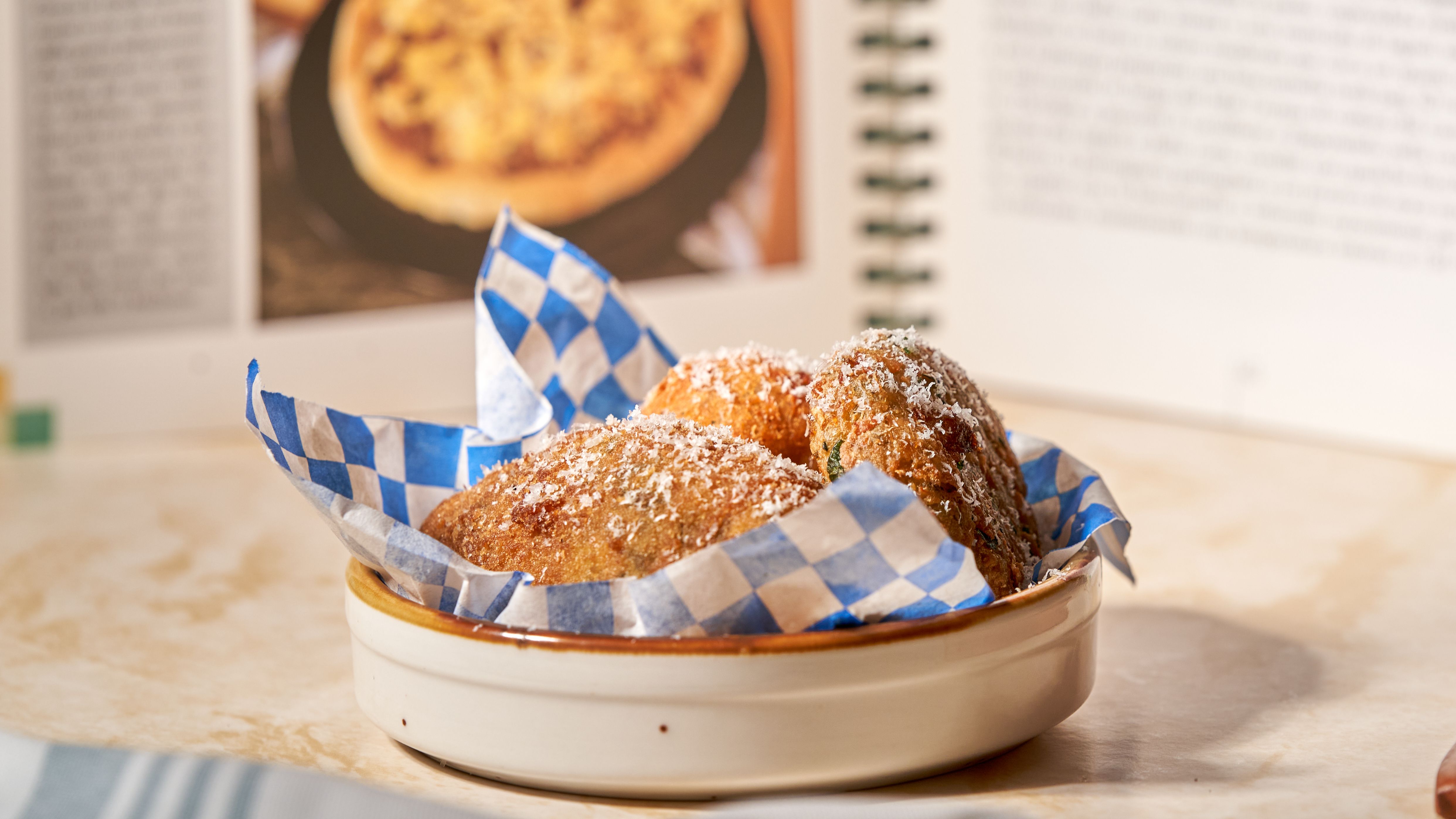 Delicious Cinnamon Sugar Coated Pastries · Free Stock Photo