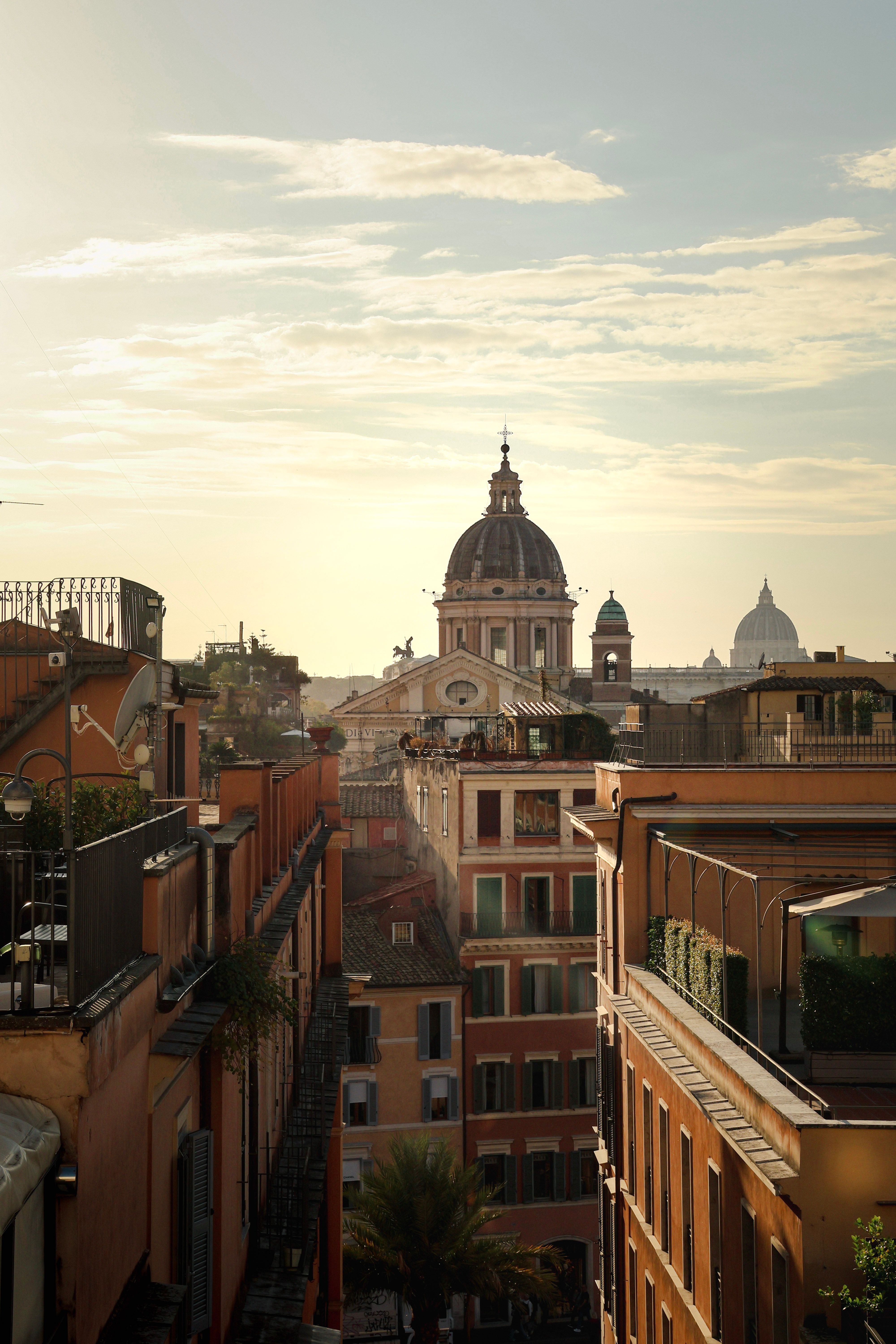 Enchanting Sunset Over Rooftops in Rome · Free Stock Photo