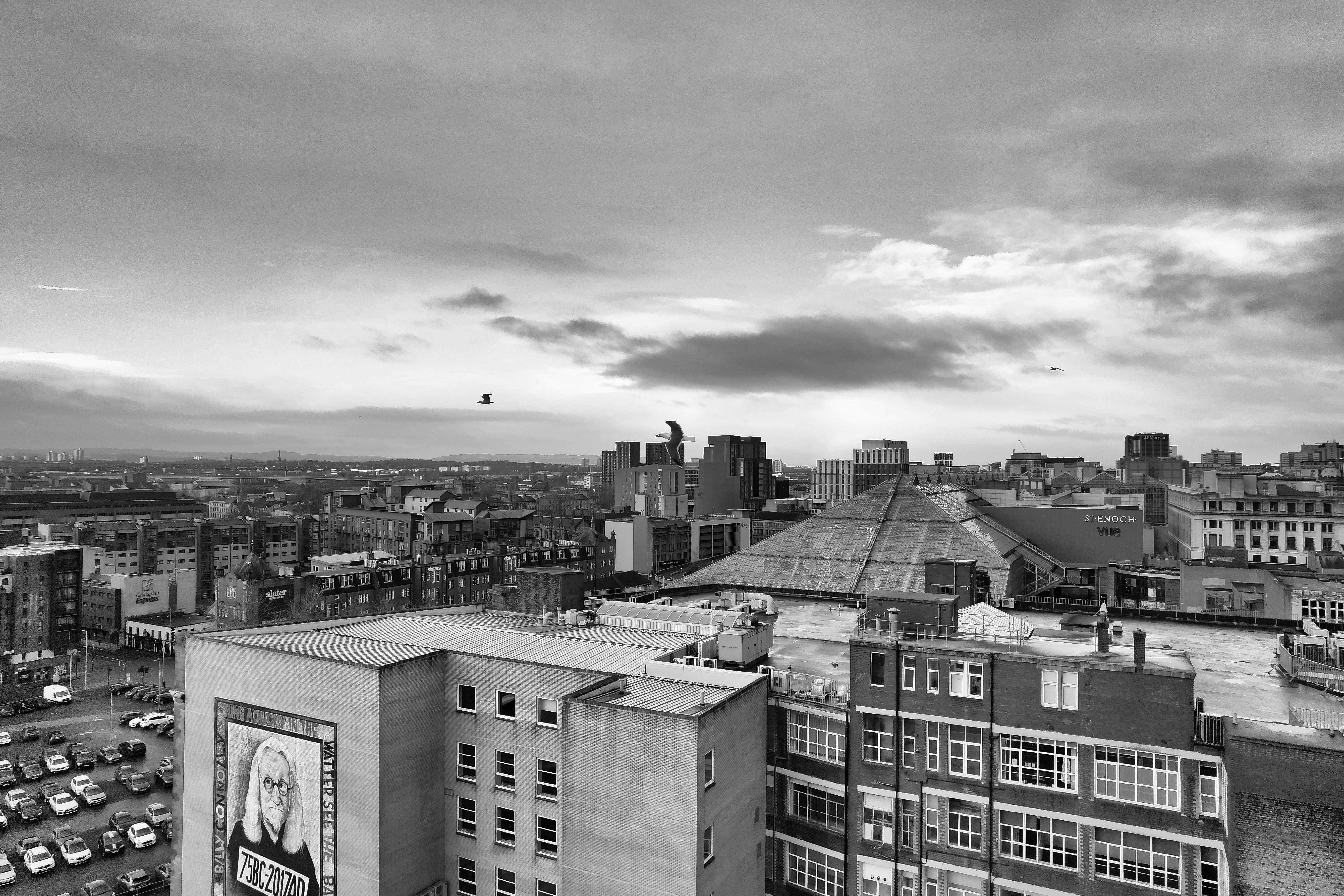 Black and White Cityscape of Glasgow Skyline · Free Stock Photo