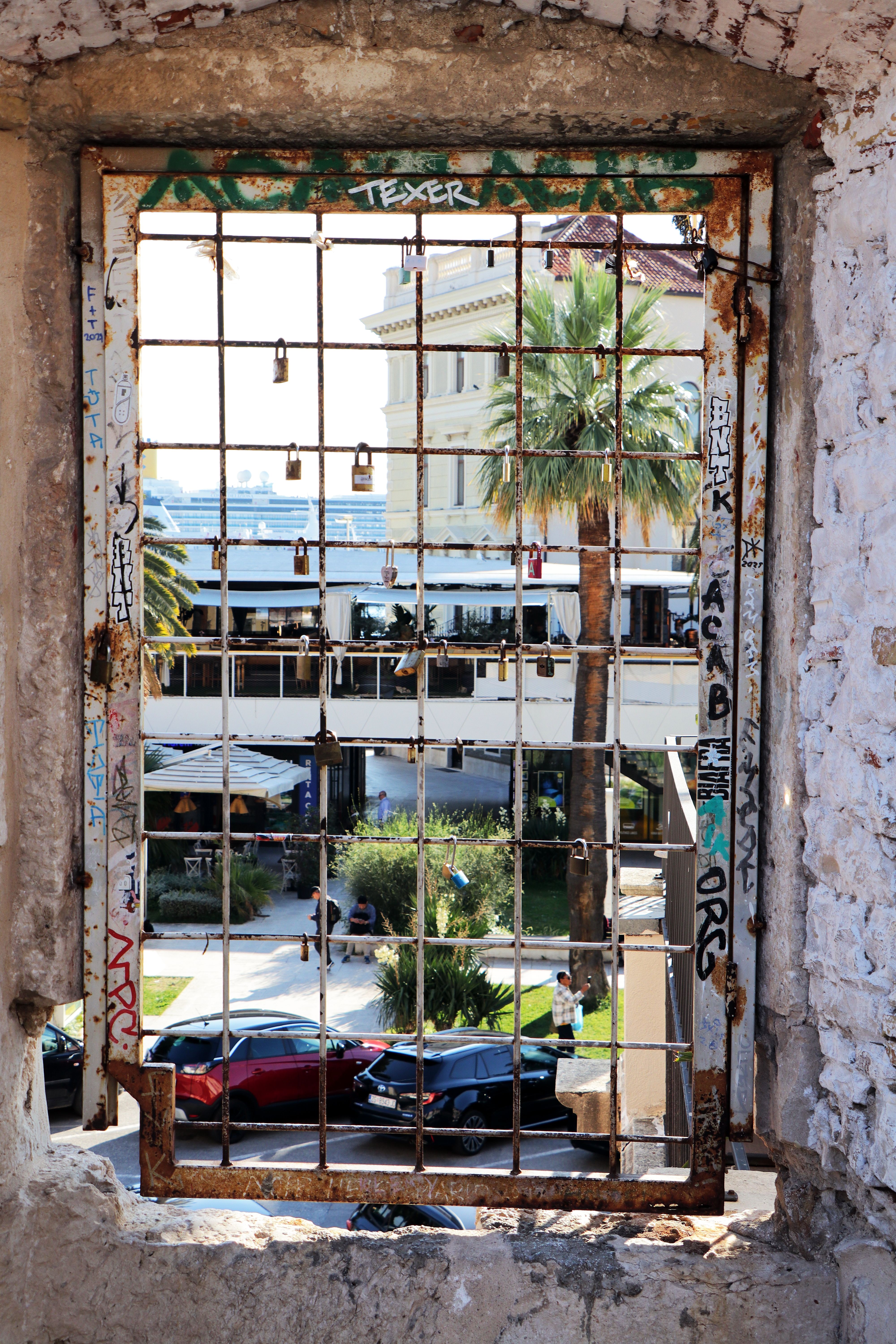 Scenic View Through Historical Window in Split · Free Stock Photo